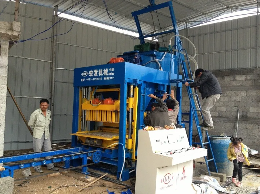 Small Automatic Vibrated Concrete Block Making Machine Qt4-25c Cement ...