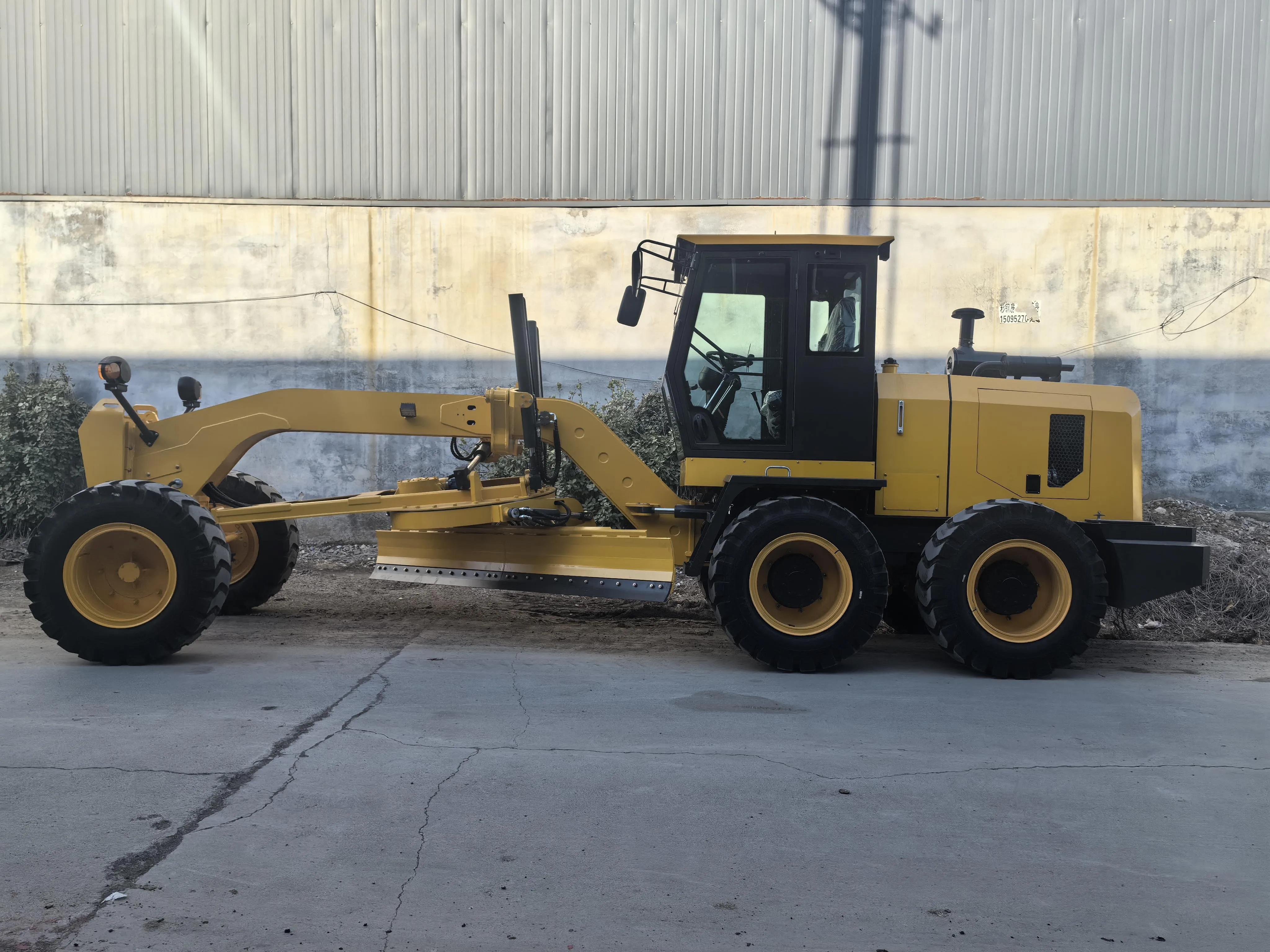 Road Compactor Motor Grader With Ripper In Stock - Buy 16.5ton Motor ...