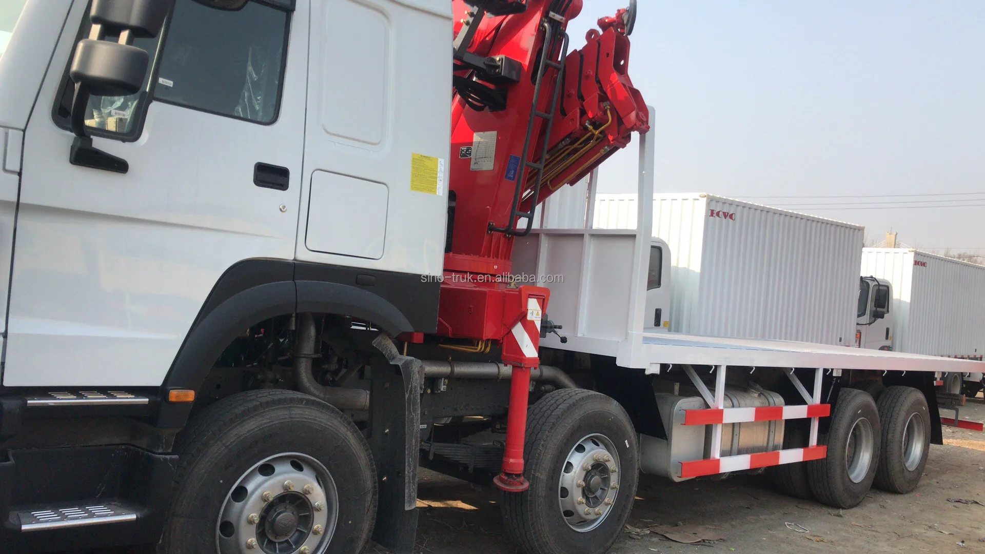 Howo 12 Wheels 400hp Self Loading Leg Flatbed Cargo Crane Trucks - Buy ...