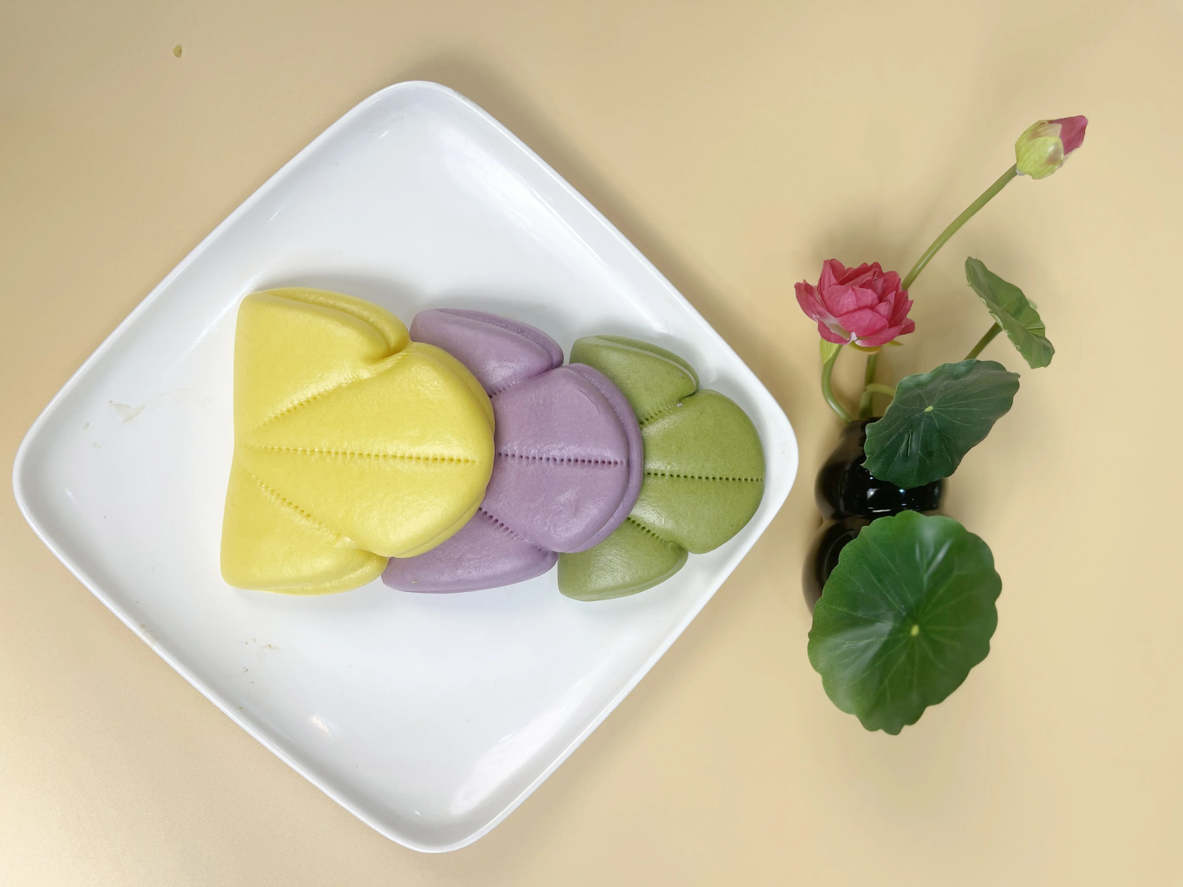 Longtai Chinese Healthy Steamed Food - Frozen Lotus Leaf Bao Bun Bread