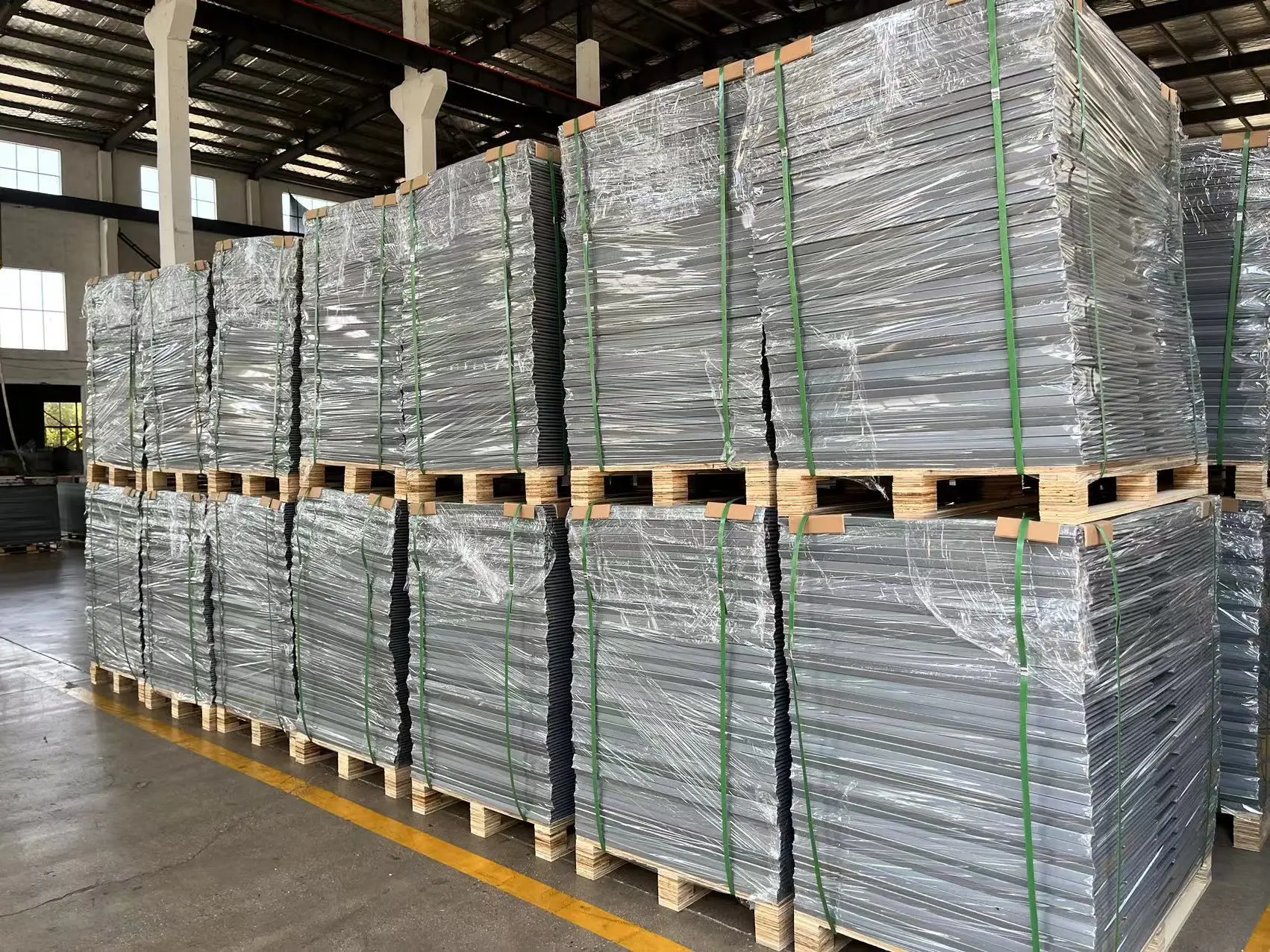 Pp Honeycomb Plastic Customized Height Corrugated Coaming Gaylord Box ...