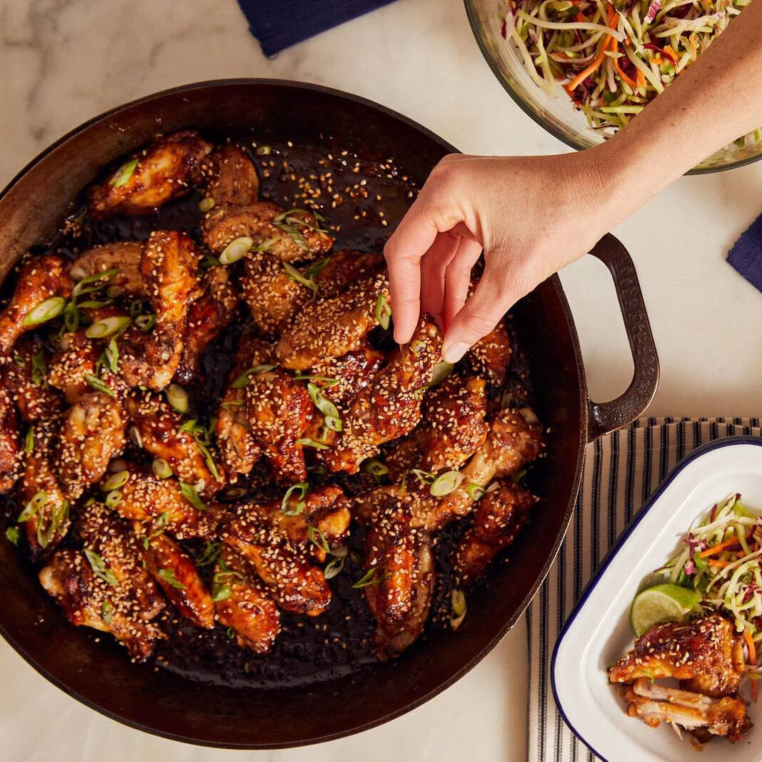 Satin-smooth, Polished Pre-seasoned DUAL HANDLE SKILLET| Alibaba.com
