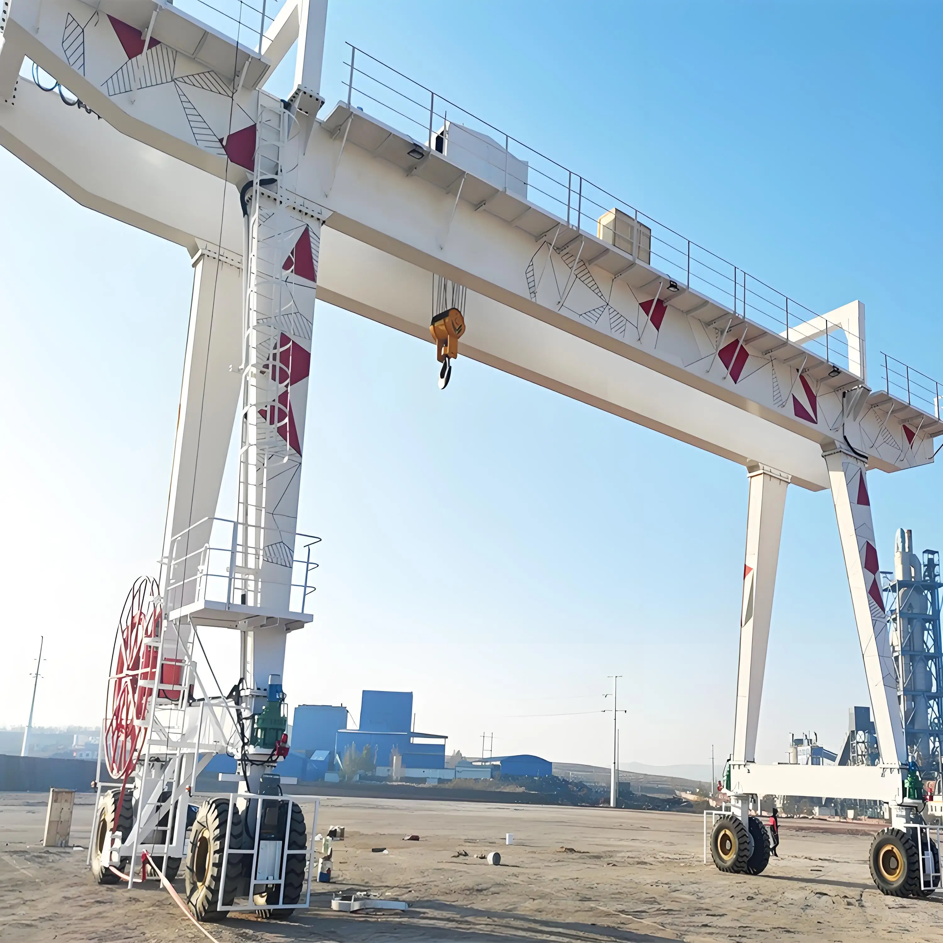 Heavy-Duty Mobile Gantry Crane for Outdoor Container for Ports ...