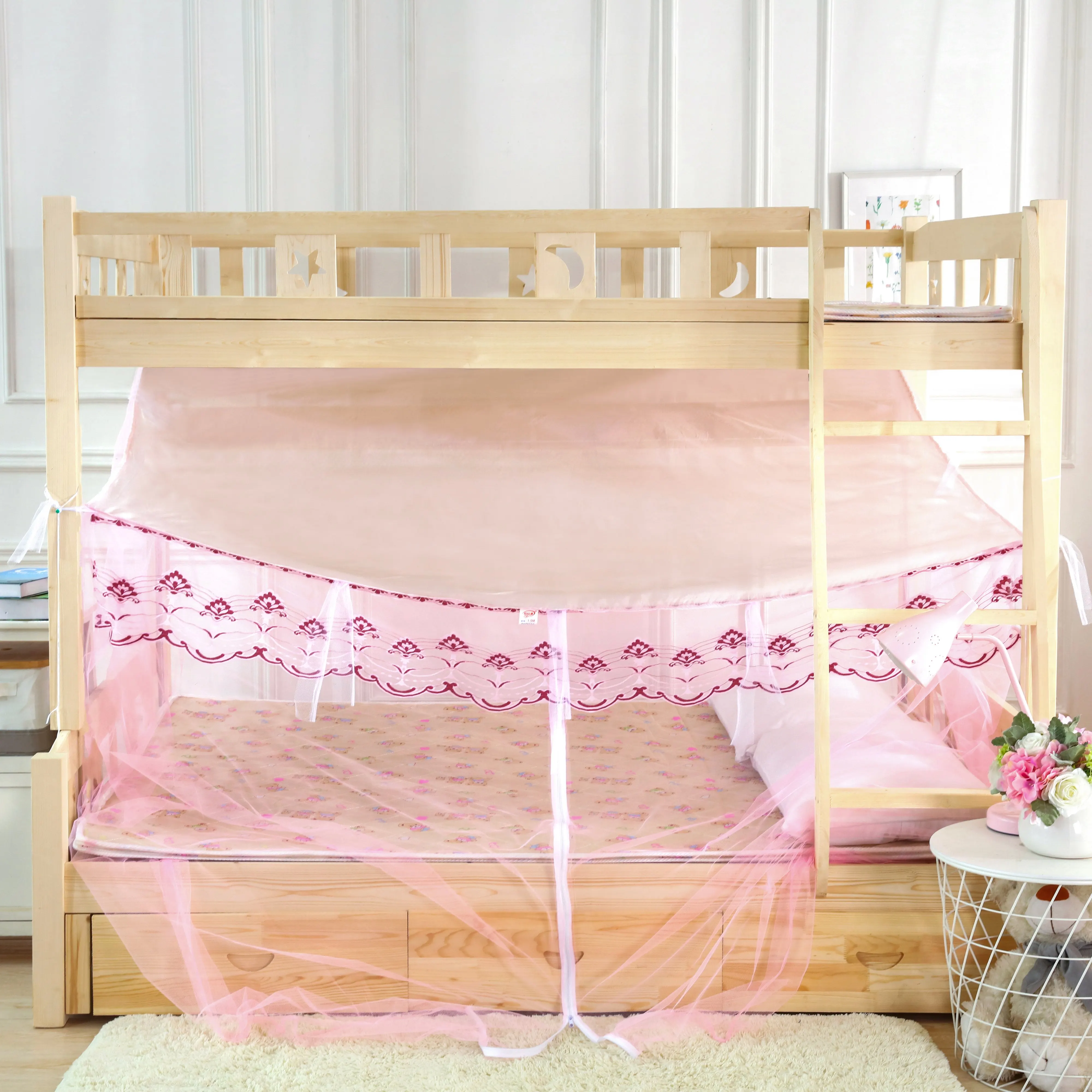 Composite Bed Net Delicate Lace Edge Zipper Style Narrow At The Top And ...