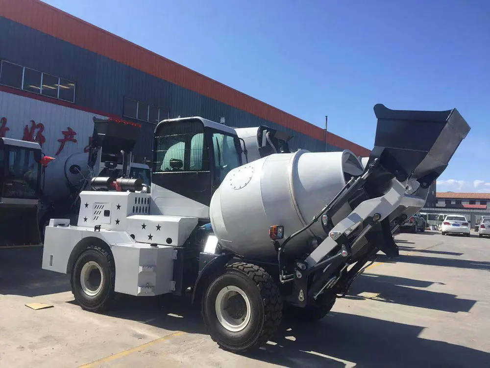 Laigong Self Loading Mobile Mixer Truck Mixer 1.5-4 Cubic Meter