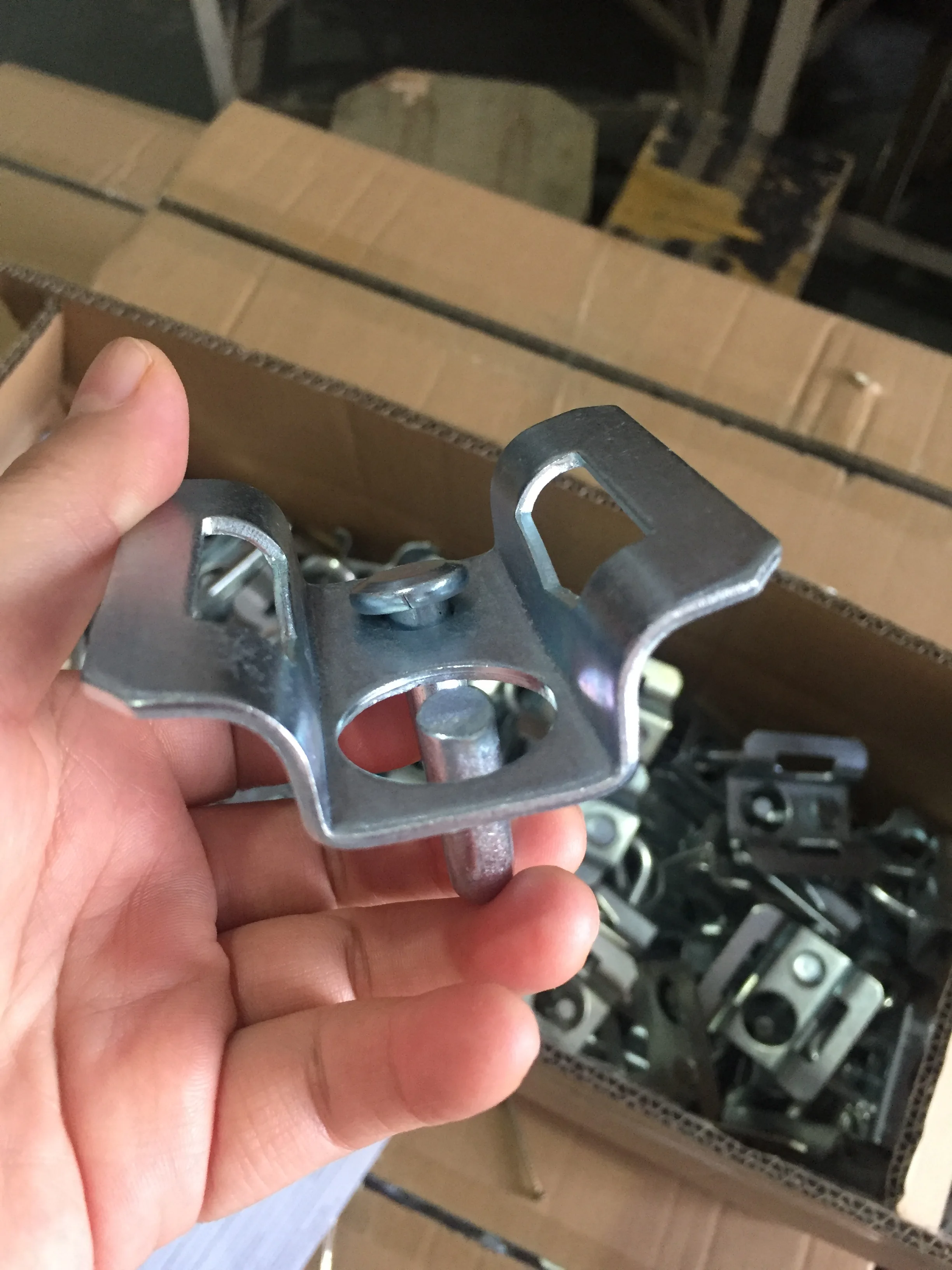 Ftth Pole Mounting Clamp Bracket Anchor Clamp For Drop Cable One Strap ...