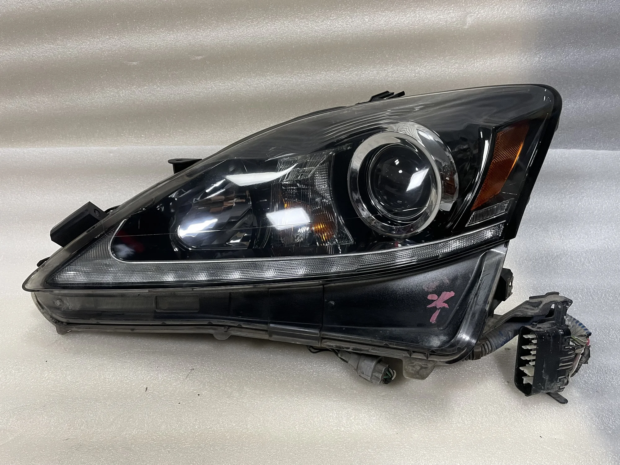 Lexus IS250 Headlight Upgrade - 5000 Lm LED Original Japan