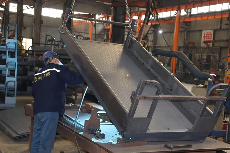 16m 320kg Areal Platform Lift Battery Driven Scissor Elevating Platform ...