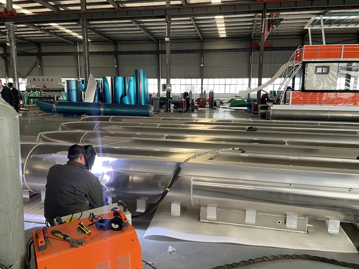 CE Certified Luxury Family Tritoon Boats - Perfect for Lakes & Rivers