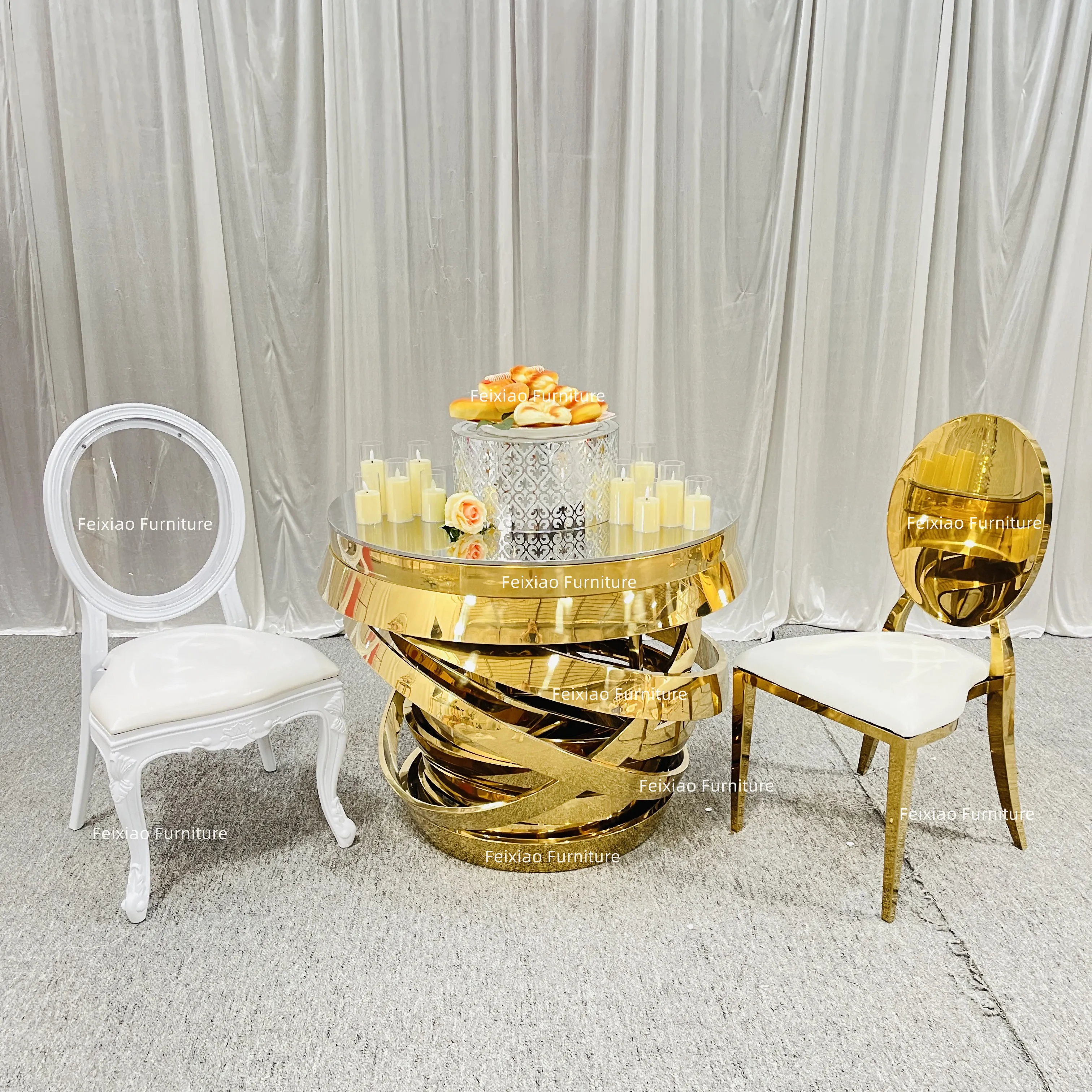 Elegant Stainless Steel Gold Wedding Round Table