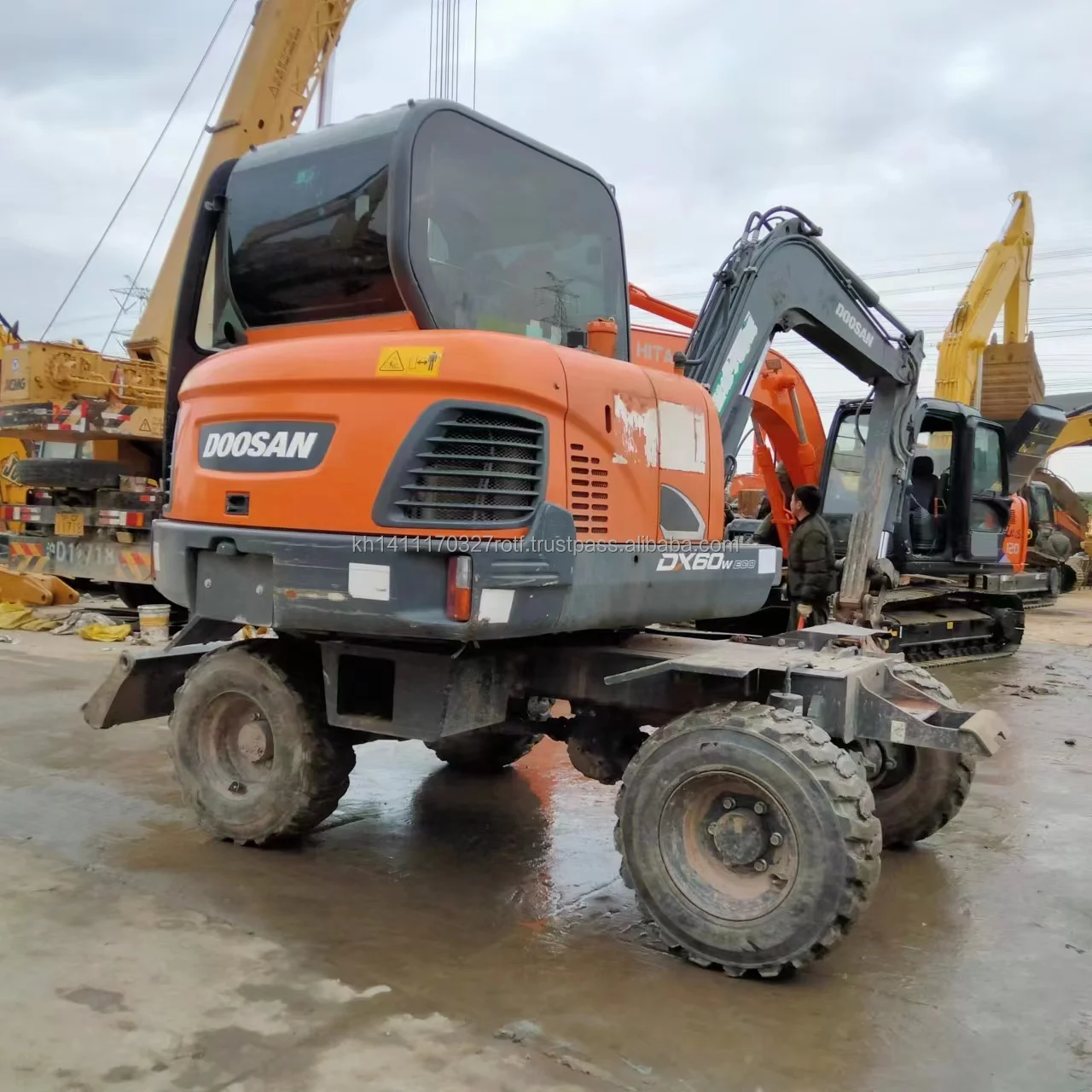 Mini Original Used Doosan Dx60w Wheel Excavator For Sale Low Price And ...