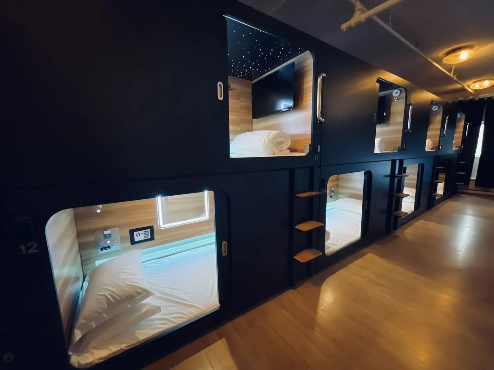 WE Airport Room Sleeping Pods - Modern Luxury Bunk Beds