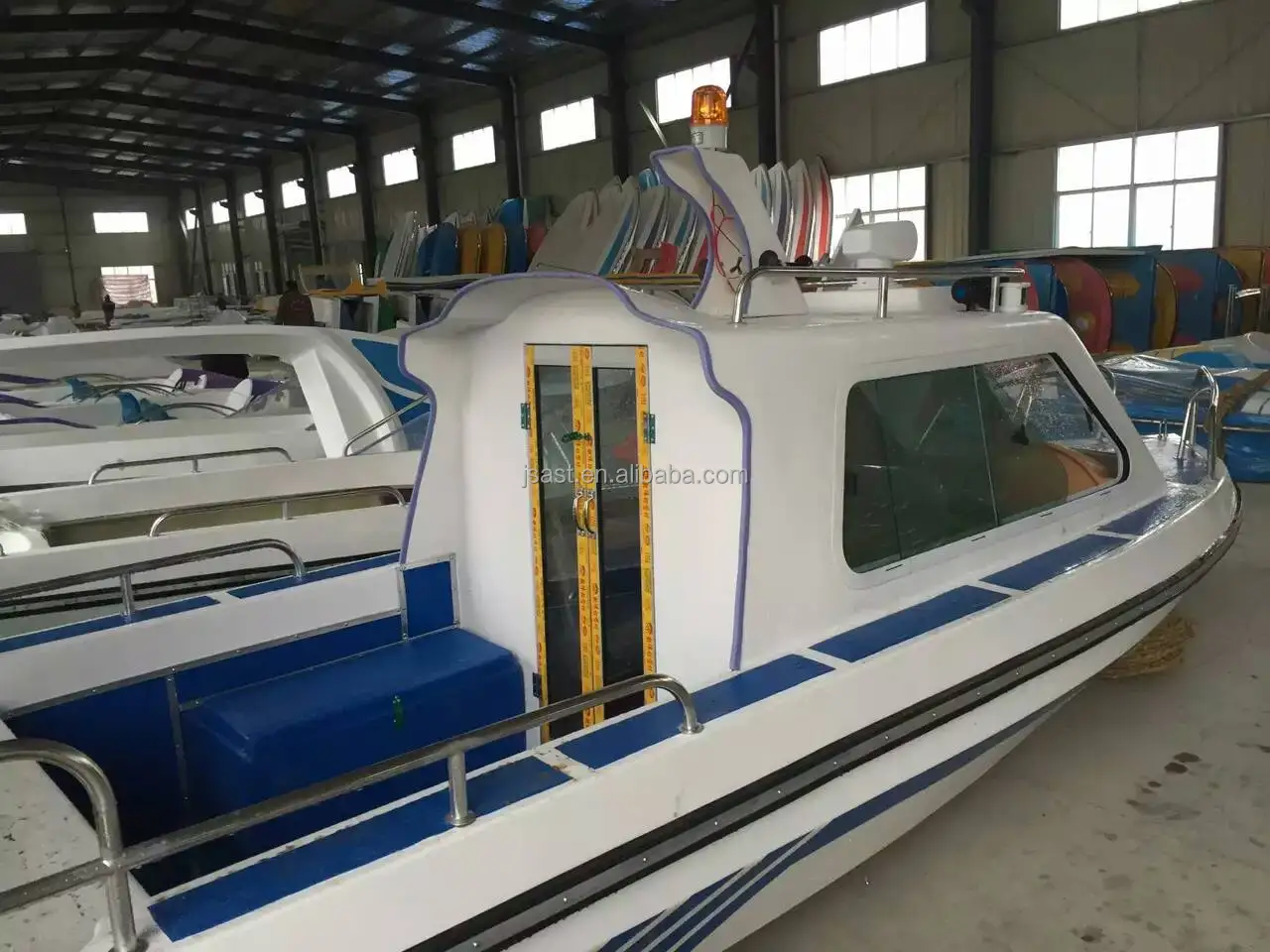 High Quality Fiberglass Fishing Boat from Chinese Factory