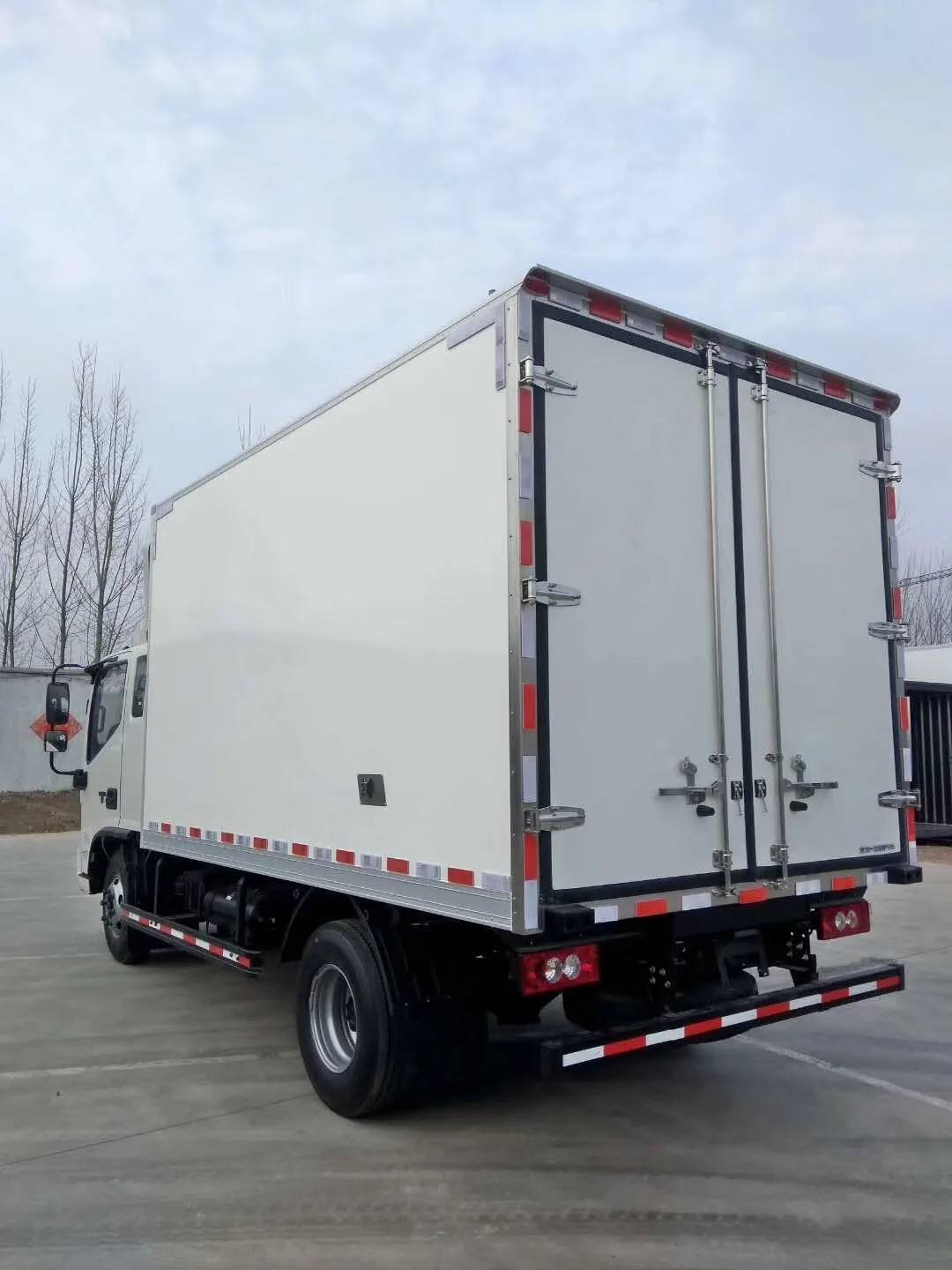 Ckd/skd Refrigerated Truck Box Insulated Truck Body Freezer Truck Box ...