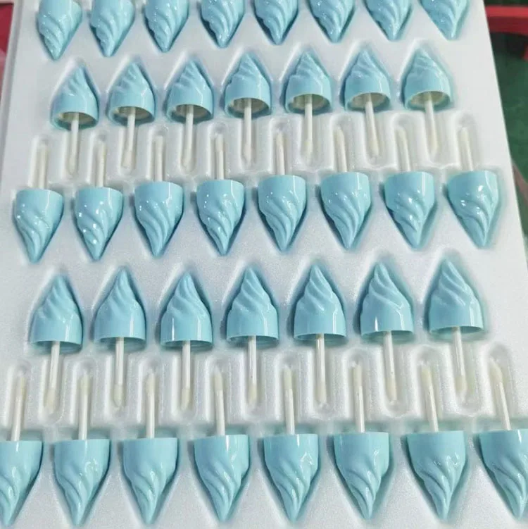 4.4ml 3.6ml Round Frosted Clear Empty Lipgloss Tubes Custom Logo Yellow ...