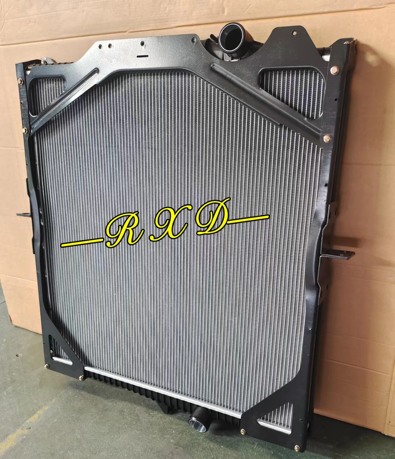 Auto Parts Radiator And Intercooler Are Suitable For Truckcooling ...