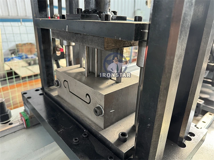 Purlin Rolling Form Mas Roller Slat Machine Hydraulic Cutting System ...