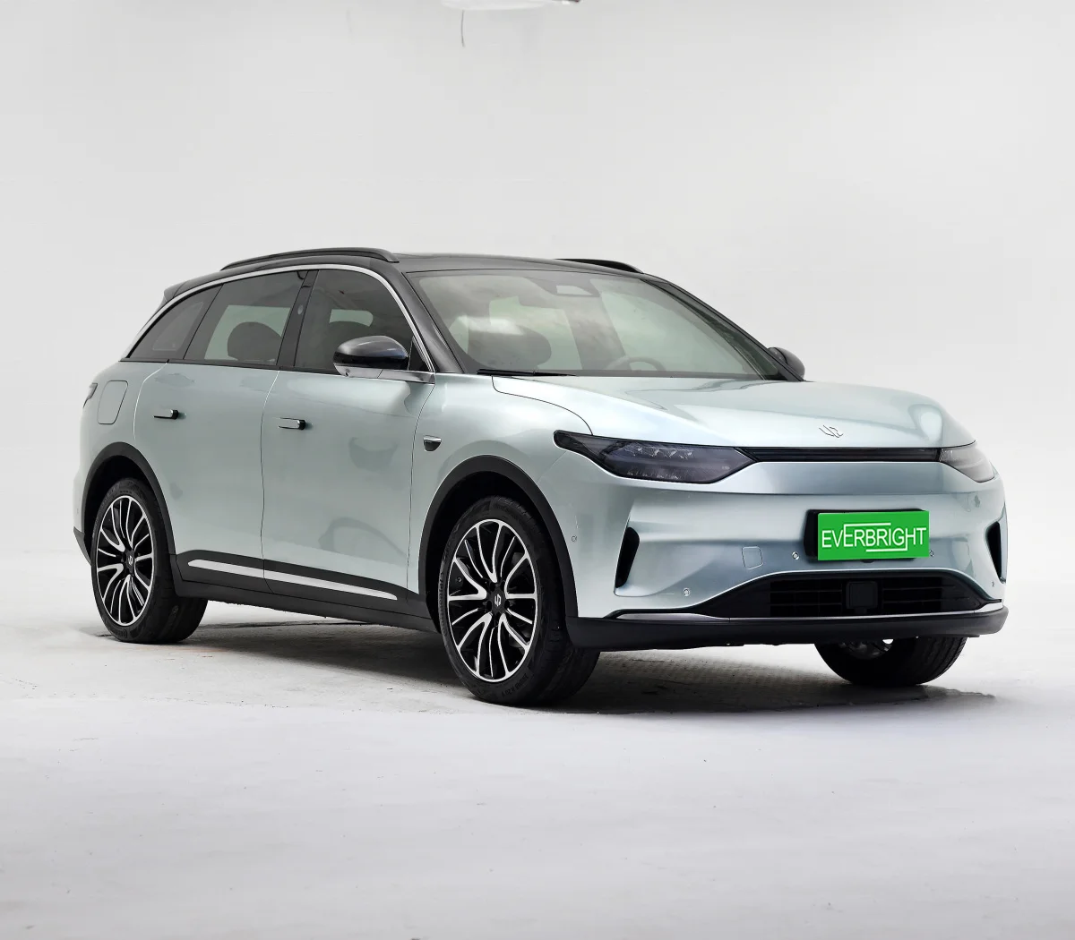 Left Hand Gray 2024 Everbright Aion Y 70 Technology Version Electric ...