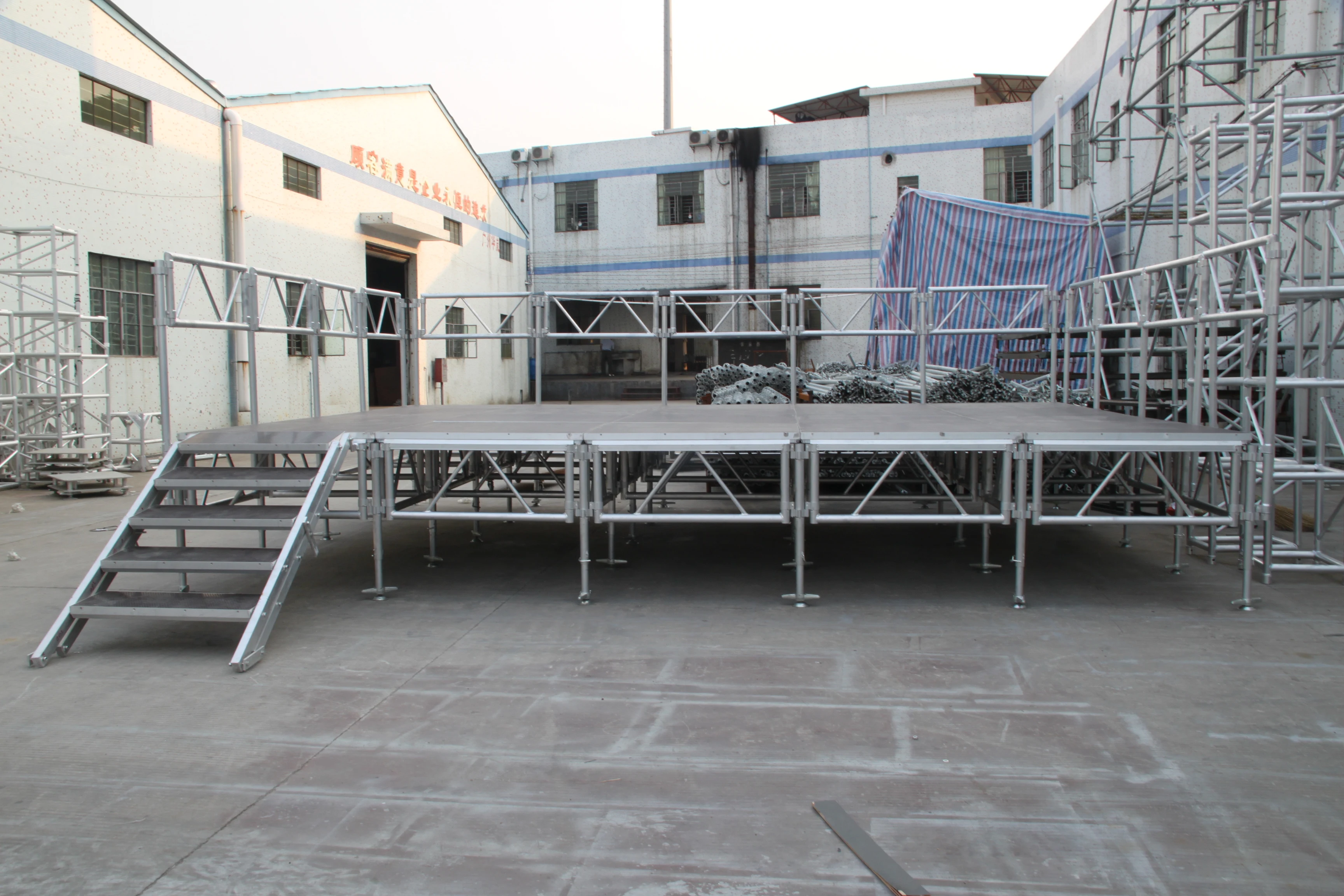 China 20 Years Stage Factory Safe High Quality Playwood Aluminum Stage ...