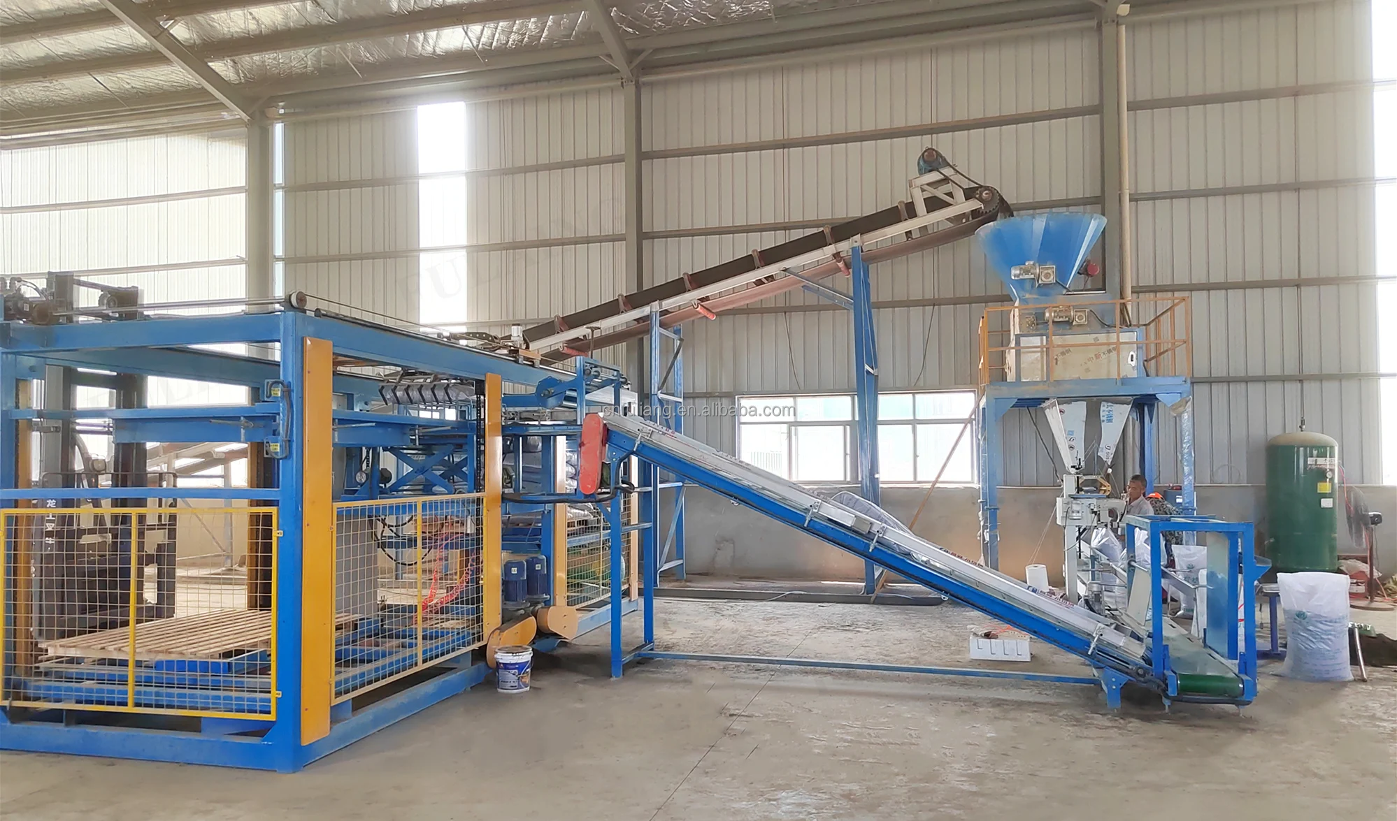 Automatic Palletizing Machine 25kg 50kg Robot Palletizer Animal Feed ...