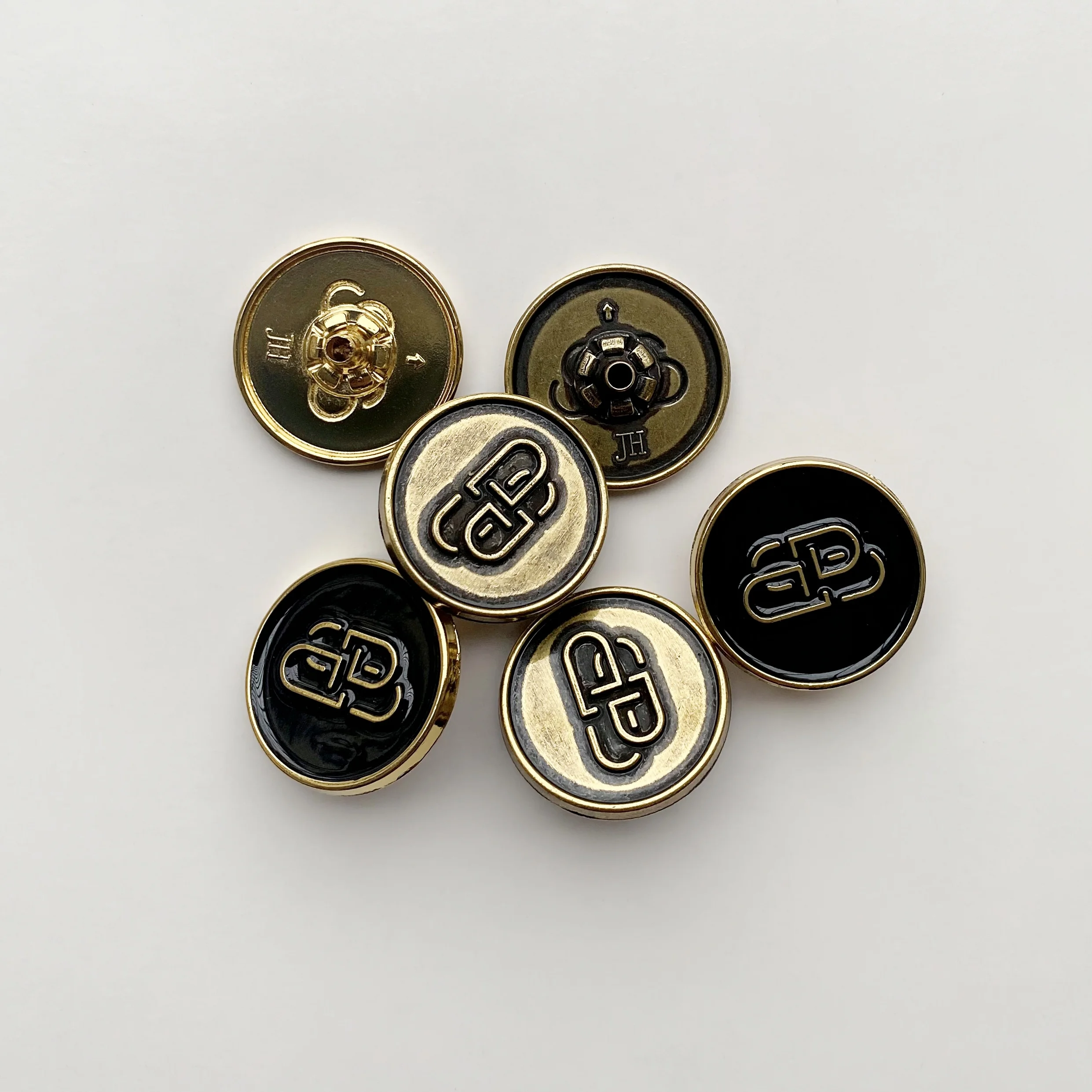 Wholesale Brand Engrave Logo Zinc Alloy Spring Snap Button Women's ...