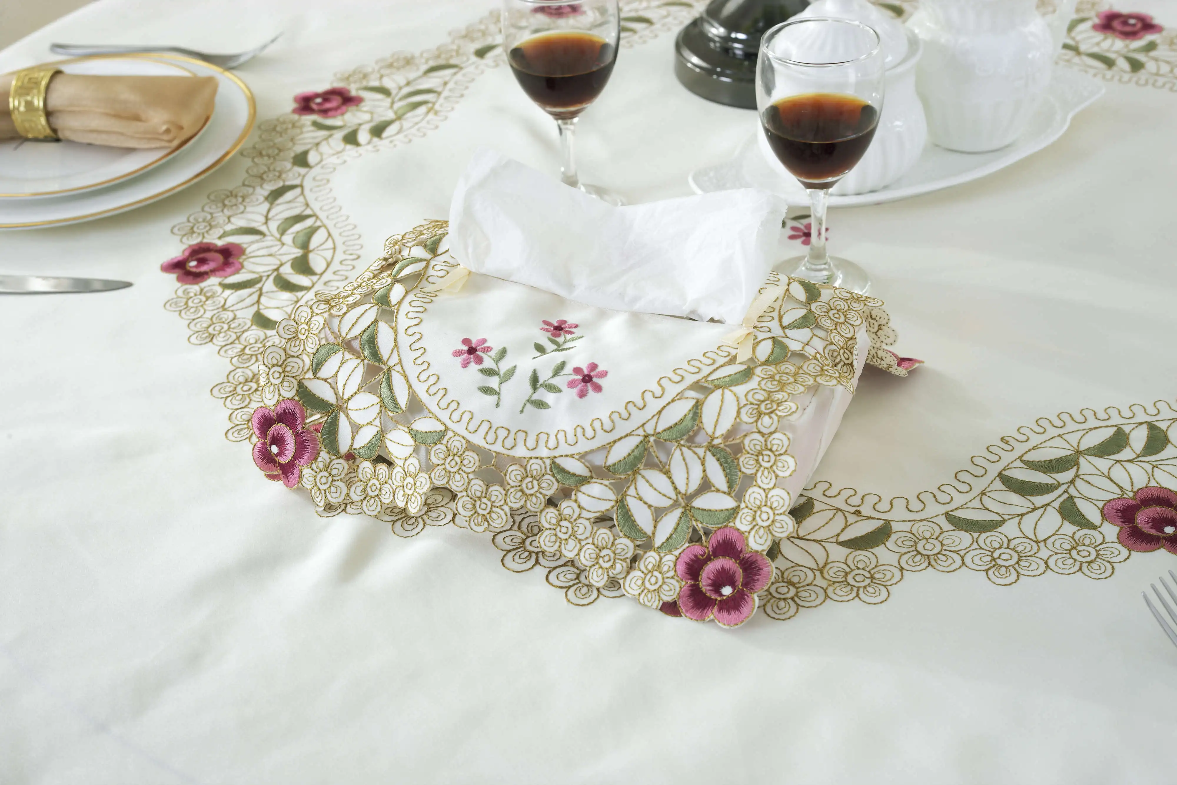 Cheap Fancy Tablecloth,European Embroidered Table Cover Wholesale ...