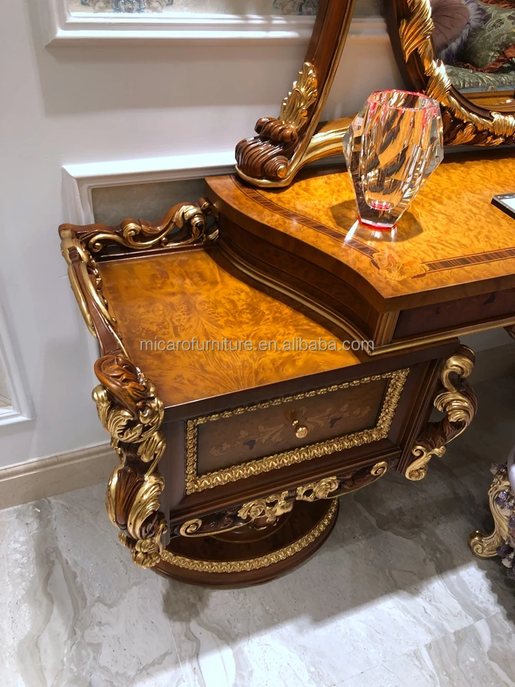 Palace Royal Baroque Classic Design Wooden King Size Bed