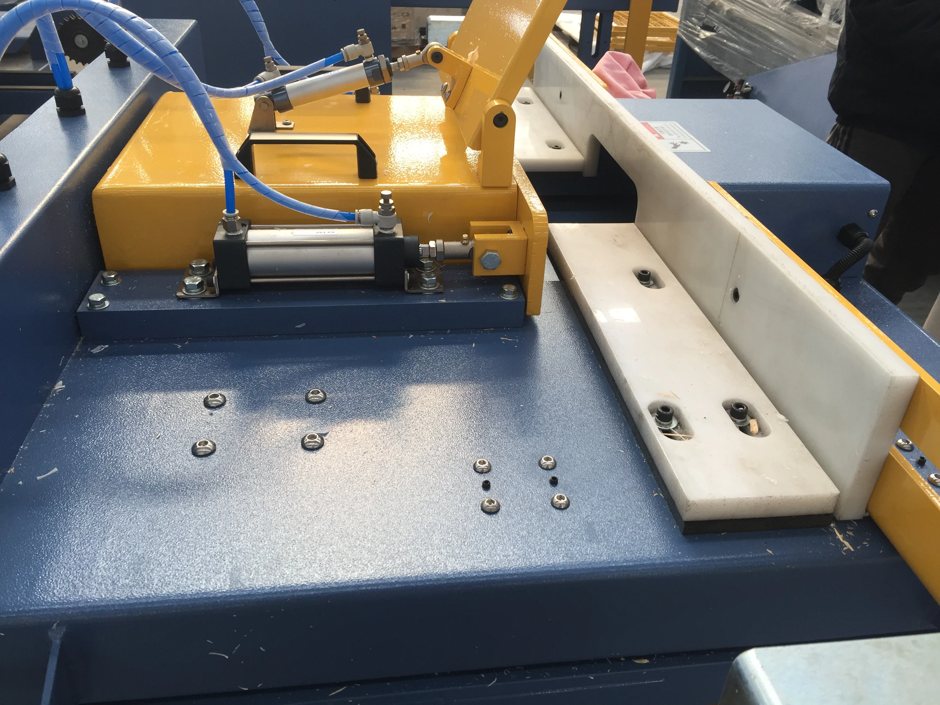 Sf7011 Single Wood Pallet Stringer Notcher Wood Pallet Notching Machine ...