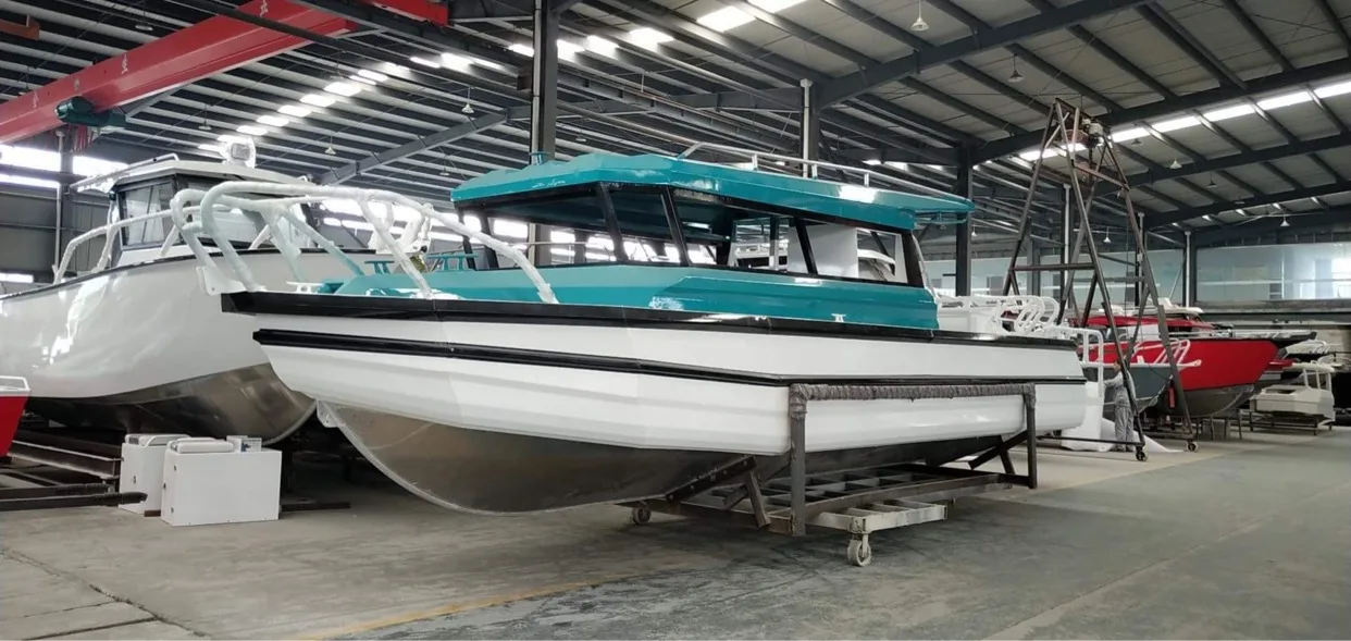 32ft Deep V Hull Easy Craft Pontoon Aluminum Boat for Sale