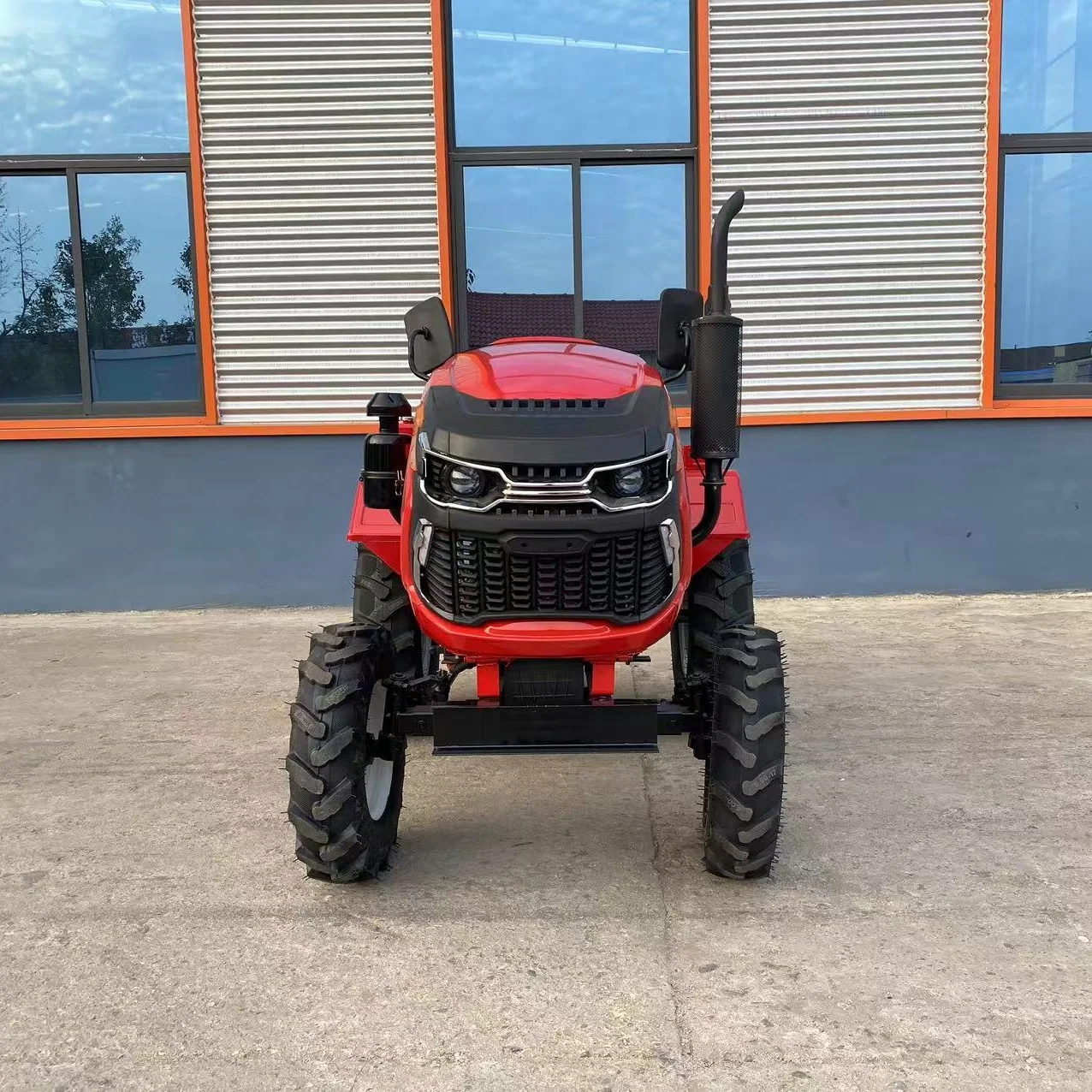 Alibaba.com: Farm Cheap Chinese Micro Tractor 25HP–180HP 4WD Compact ...