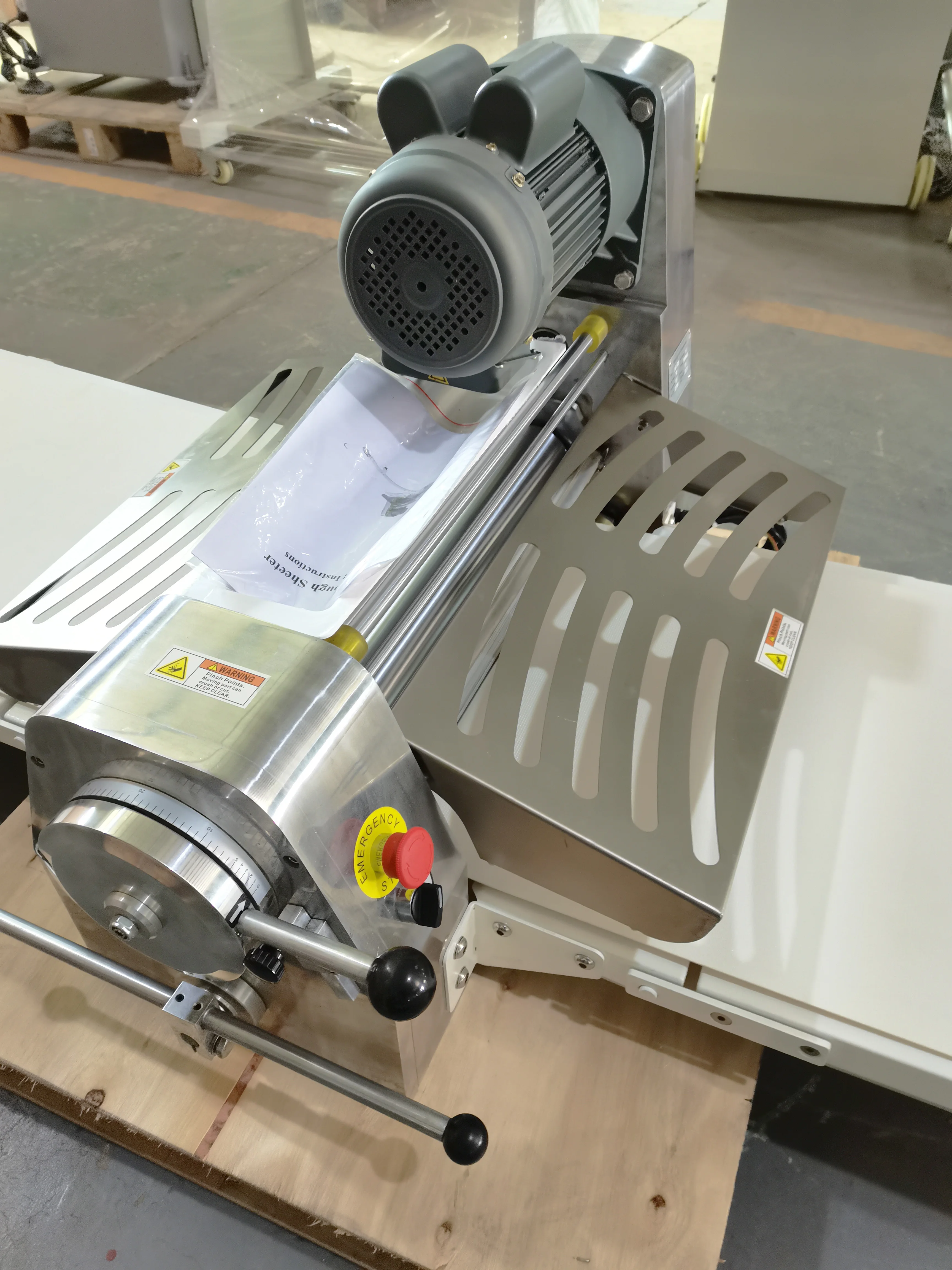Small Countertop Dough Sheeter for Pastry Cheap Price Bread Croissant ...