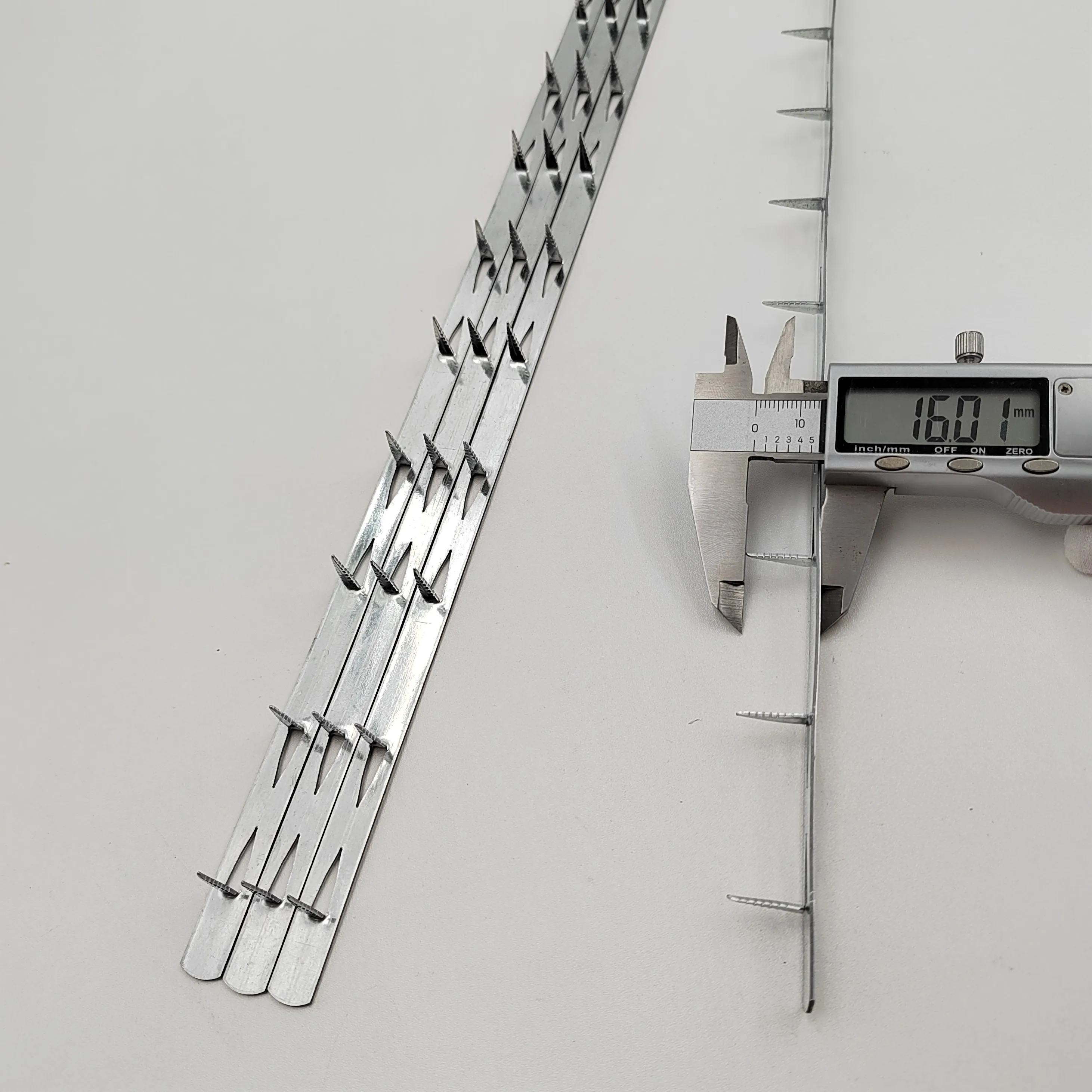 Sharper Teeth Edge Banding Sofa Component 1000mm Long