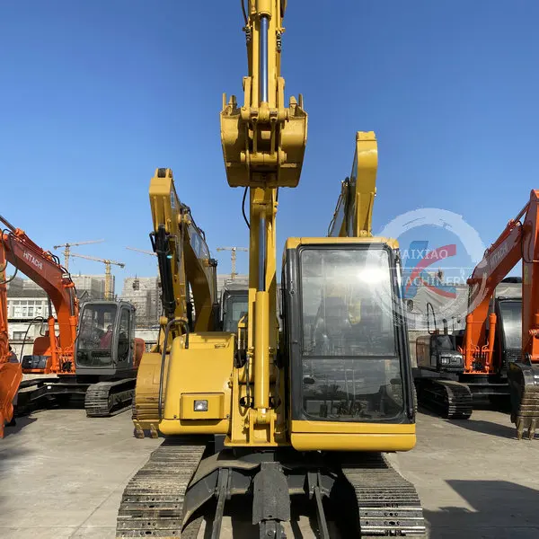 6ton Excavator Used Excavator Komatsu Pc60 Excavator 6ton Small Digging ...