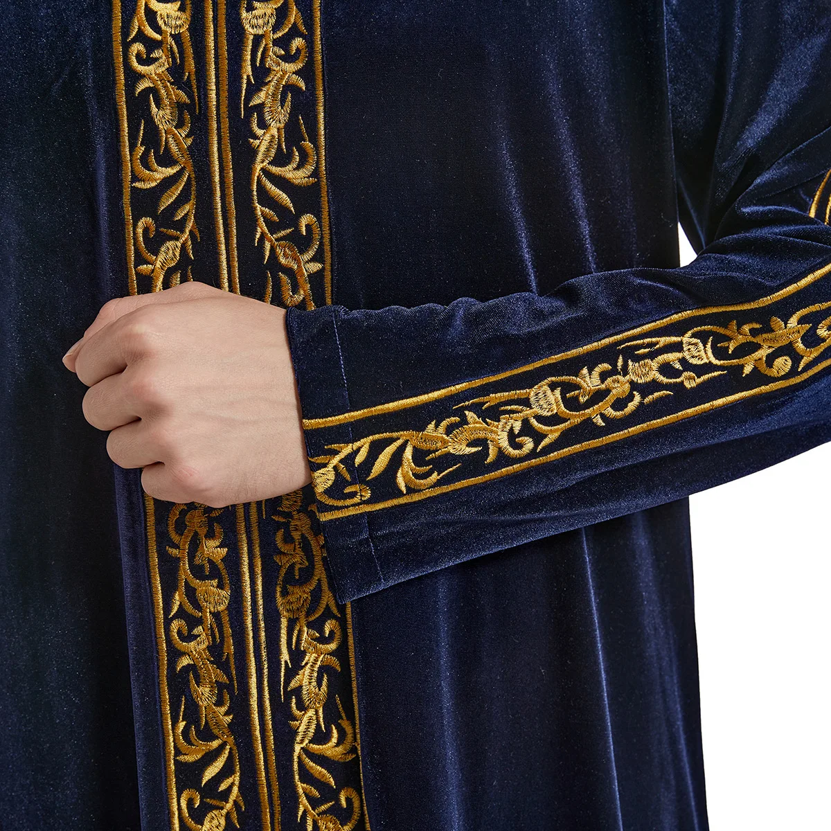 Alibaba.com: Men's Muslim Stand Collar Embroidery Ramadan Thobe, Long ...