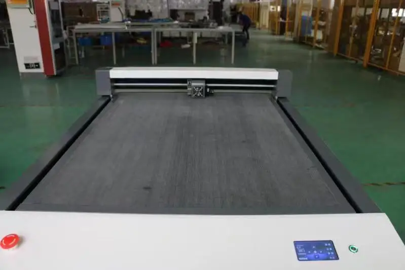 Digital CNC Automatic Flatbed Cutting Plotter Machine