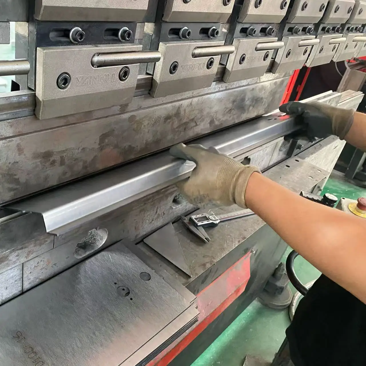 Sheet Metal Bracket Laser Cutting Stainless Steel Aluminum Sheet Metal Fabrication and Powder ...