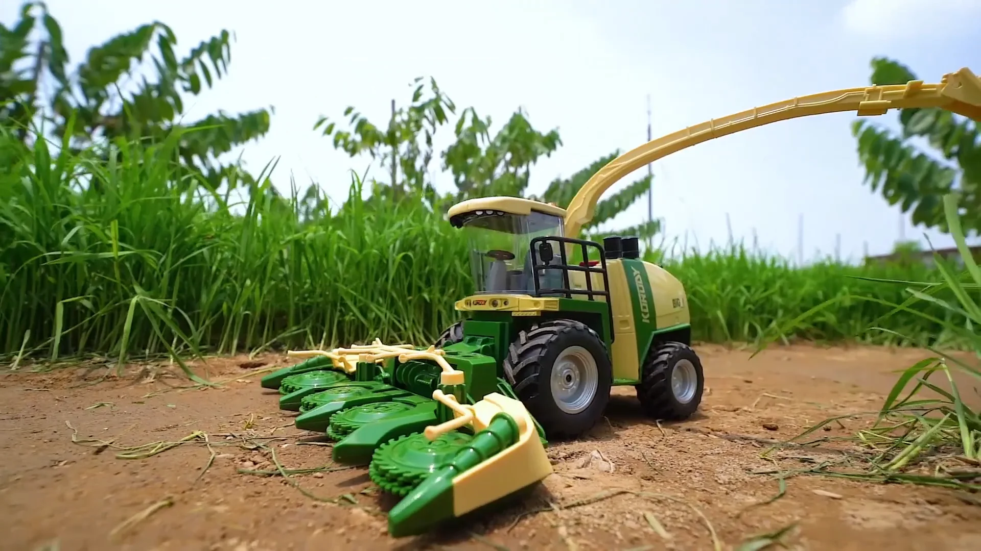 1/24 Remote Control Harvester Tractor Rc Farm Tractor Truck Corn Picker ...