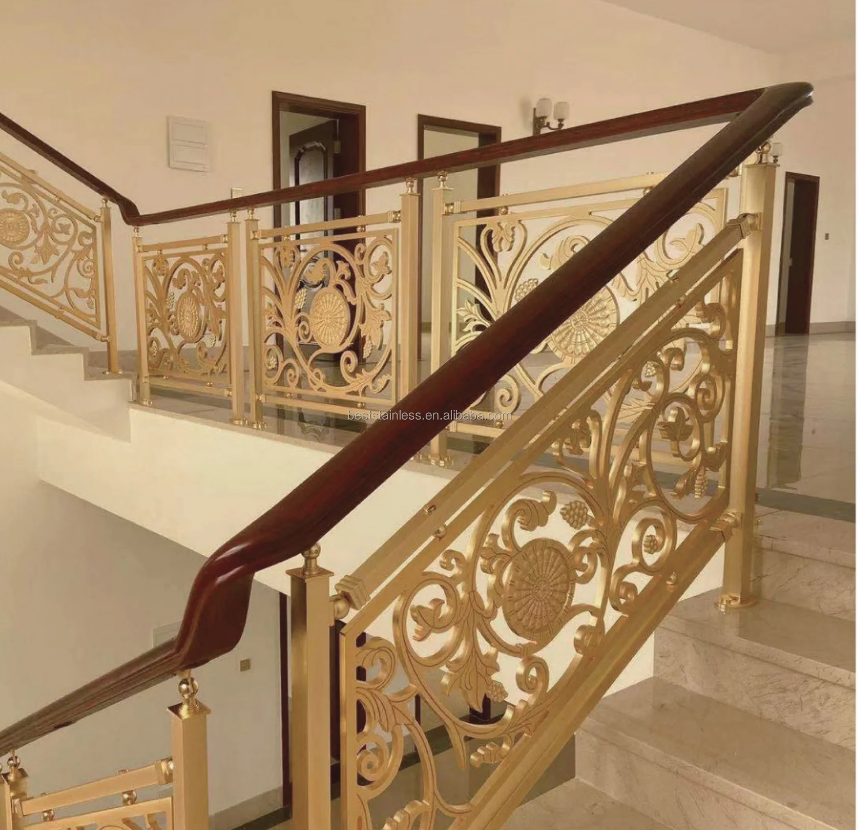 Luxury Resort Villa Solid Wood Handrail Gold Aluminum Curved Stairs