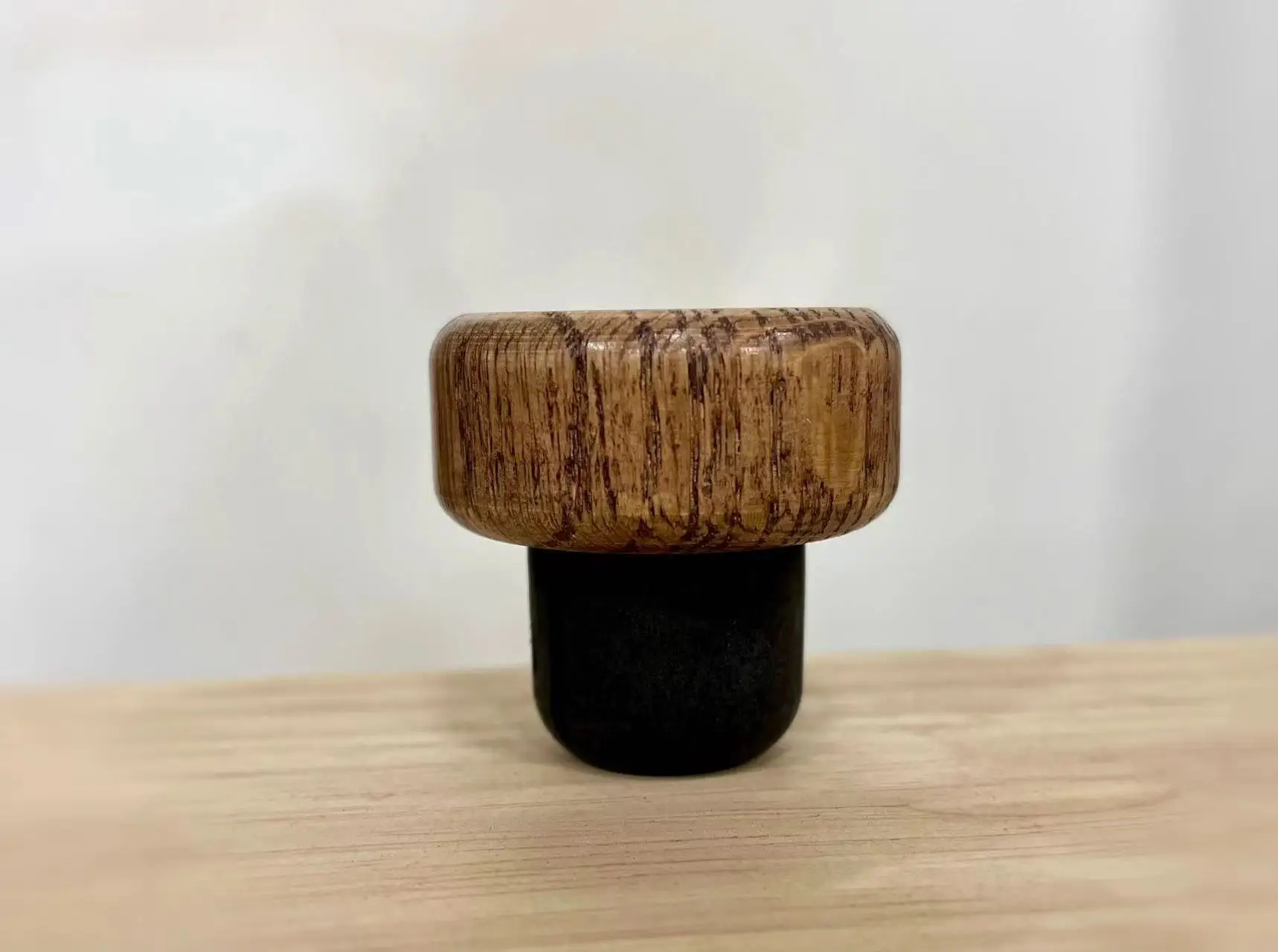 Natural Solid Wood Cap Wine Bottle Stoppers Replacement For Wine Bottle ...