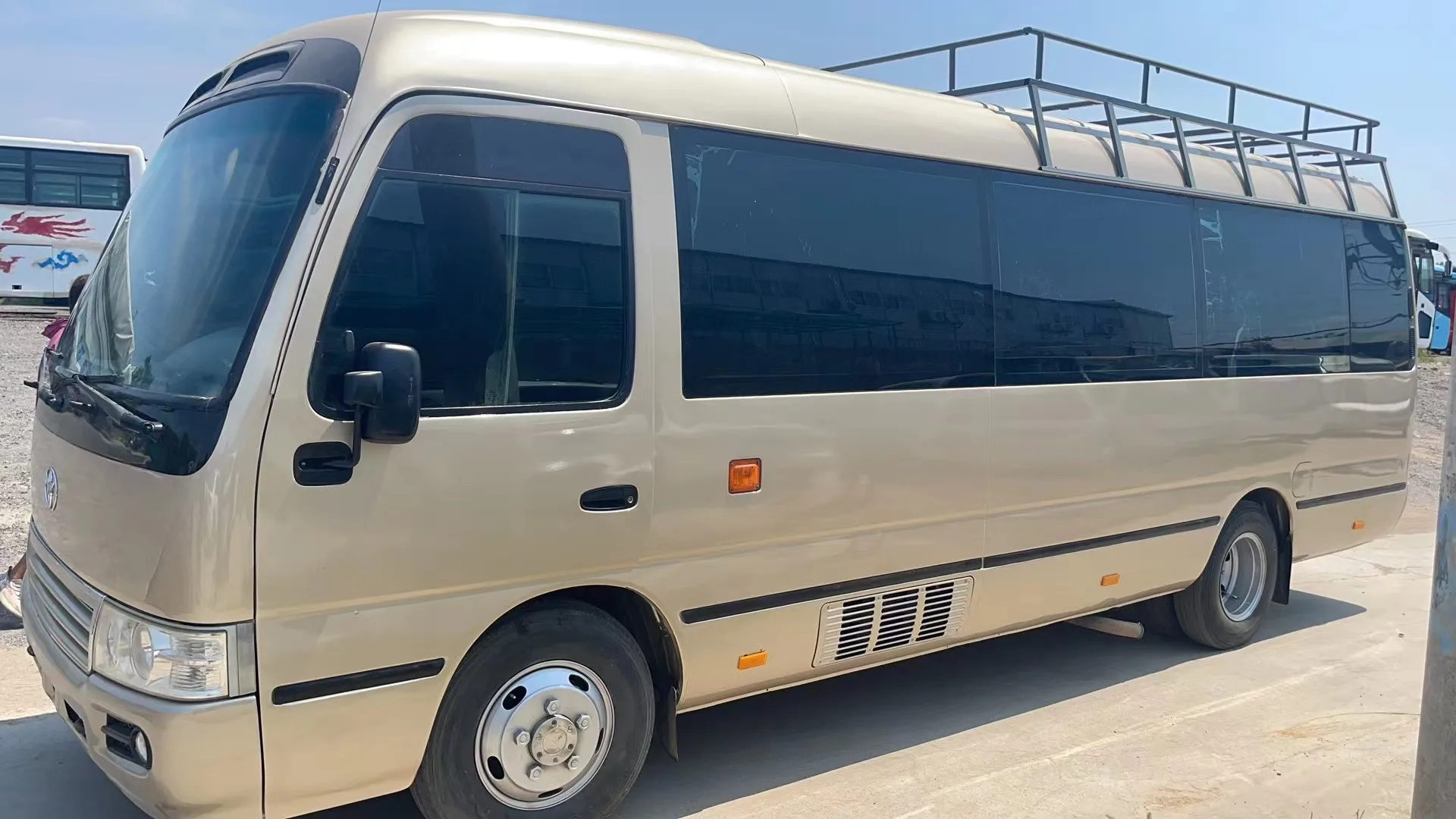 Toyo Ta Coaster Bus - Luxury Gasoline Mini Bus for Sale