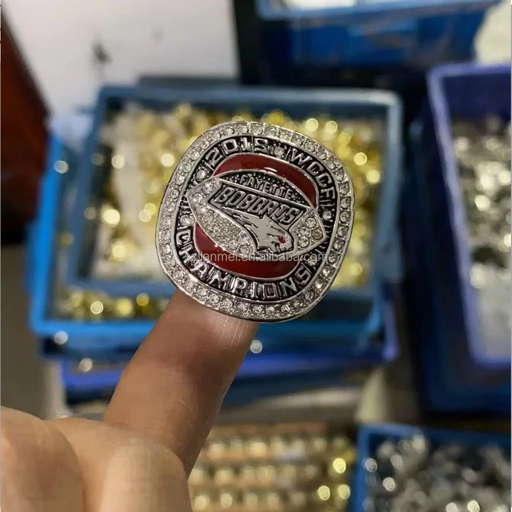 Shop Our Customized 18K Gold Championship Rings with Diamonds