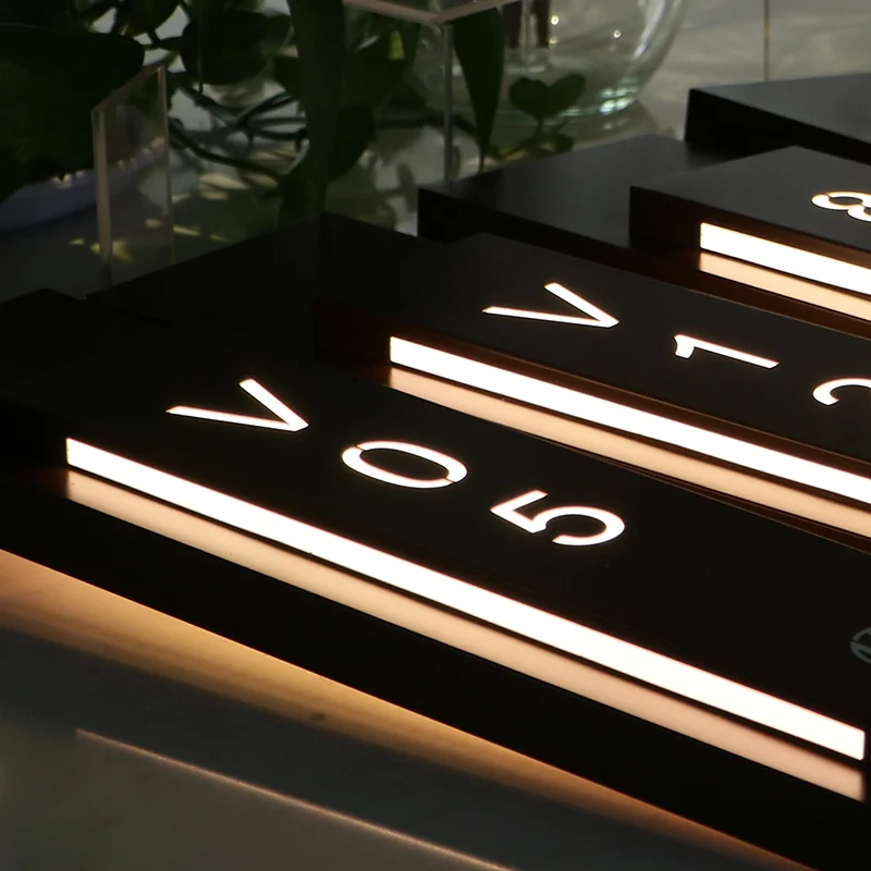 Ezd Customized LED Panel Mirrored Stainless Steel Sign