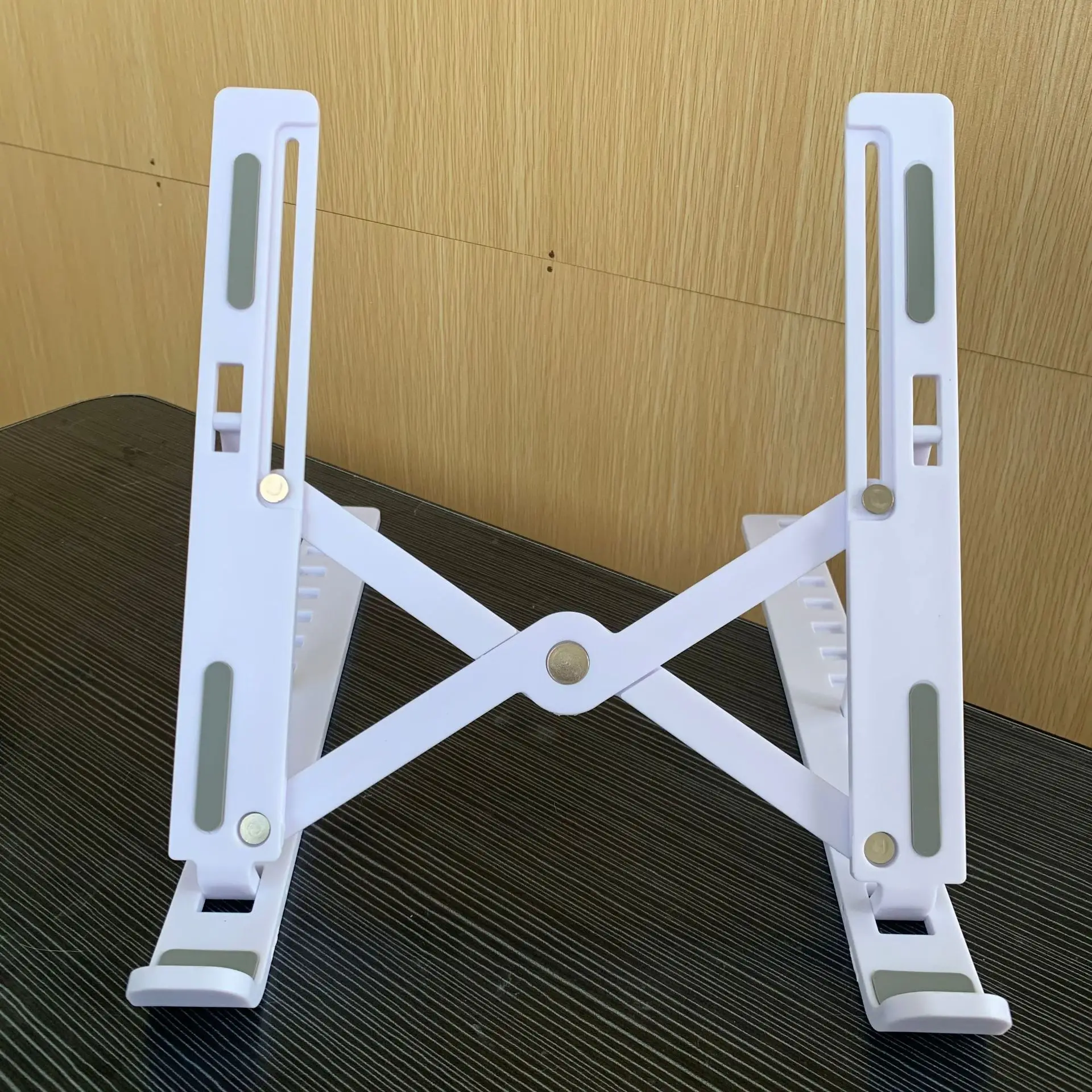 Plastic 18 Inch Adjustable Laptop Stand for Home Office