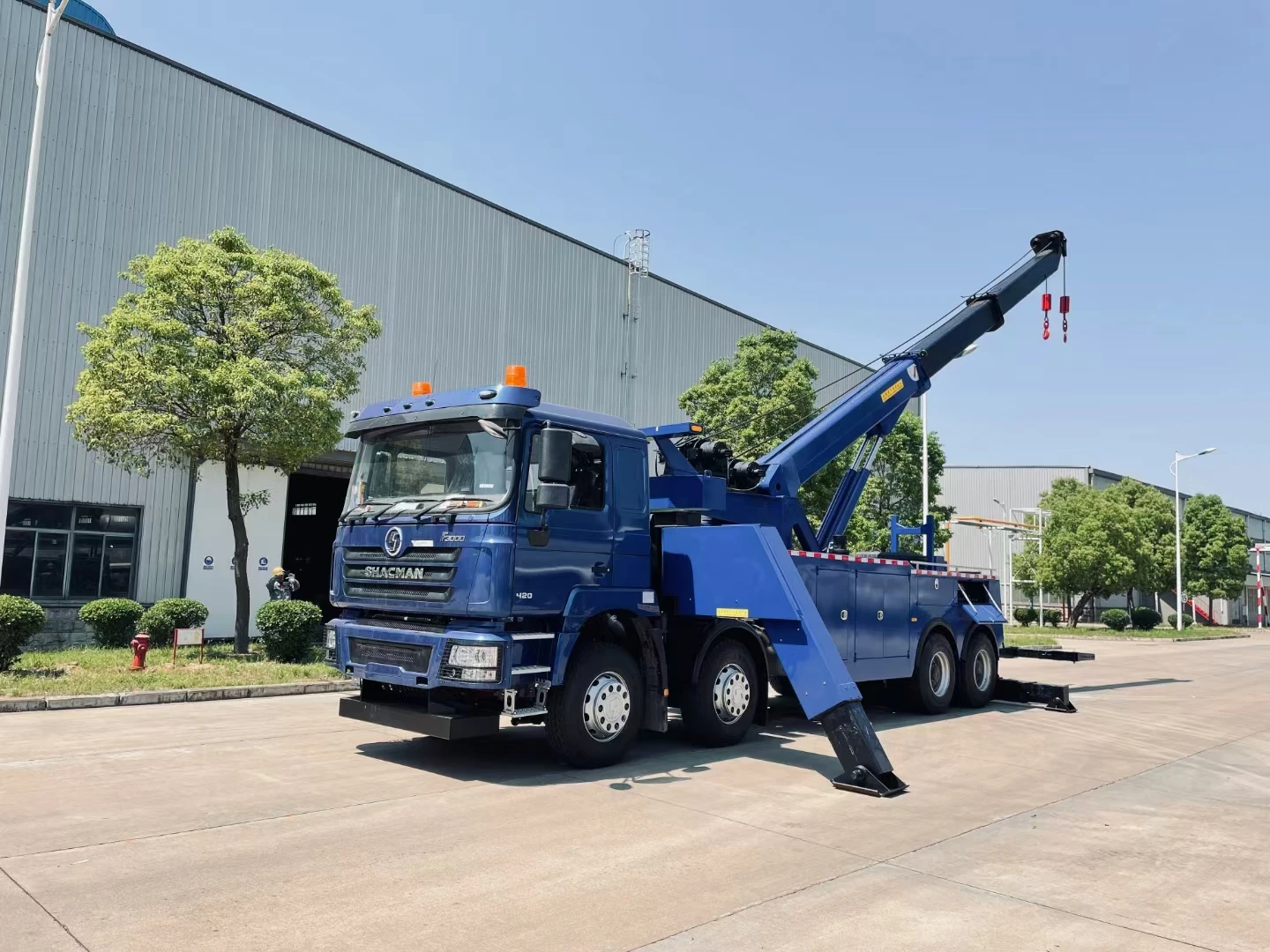 SHACMAN HOWO 8X4 Heavy Duty 30T 50t 60t Wrecker Towing Truck with ...