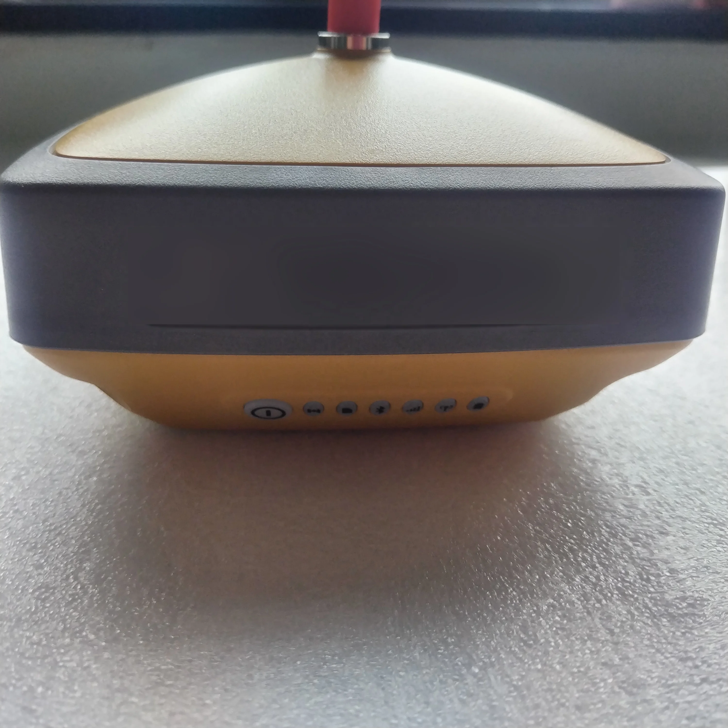 Hiper VR RTK - Versatile GNSS Receiver for Surveying