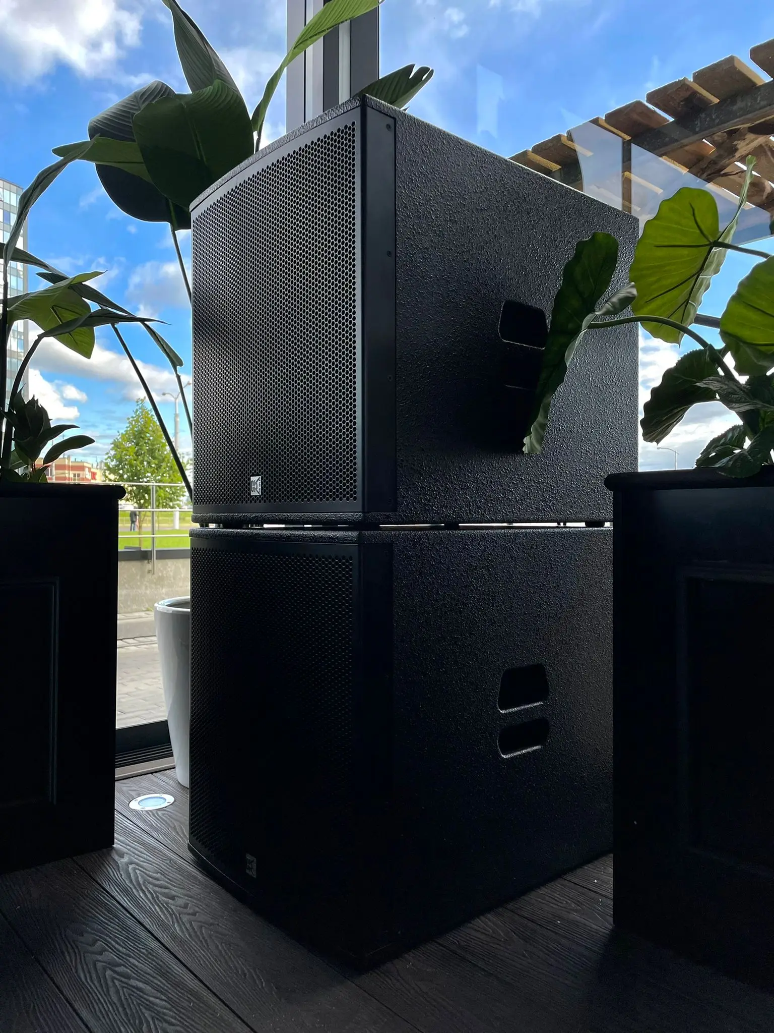 Subwoofer Cabinet 18 Inch High Power Self Powered Bass Speakers - Buy ...