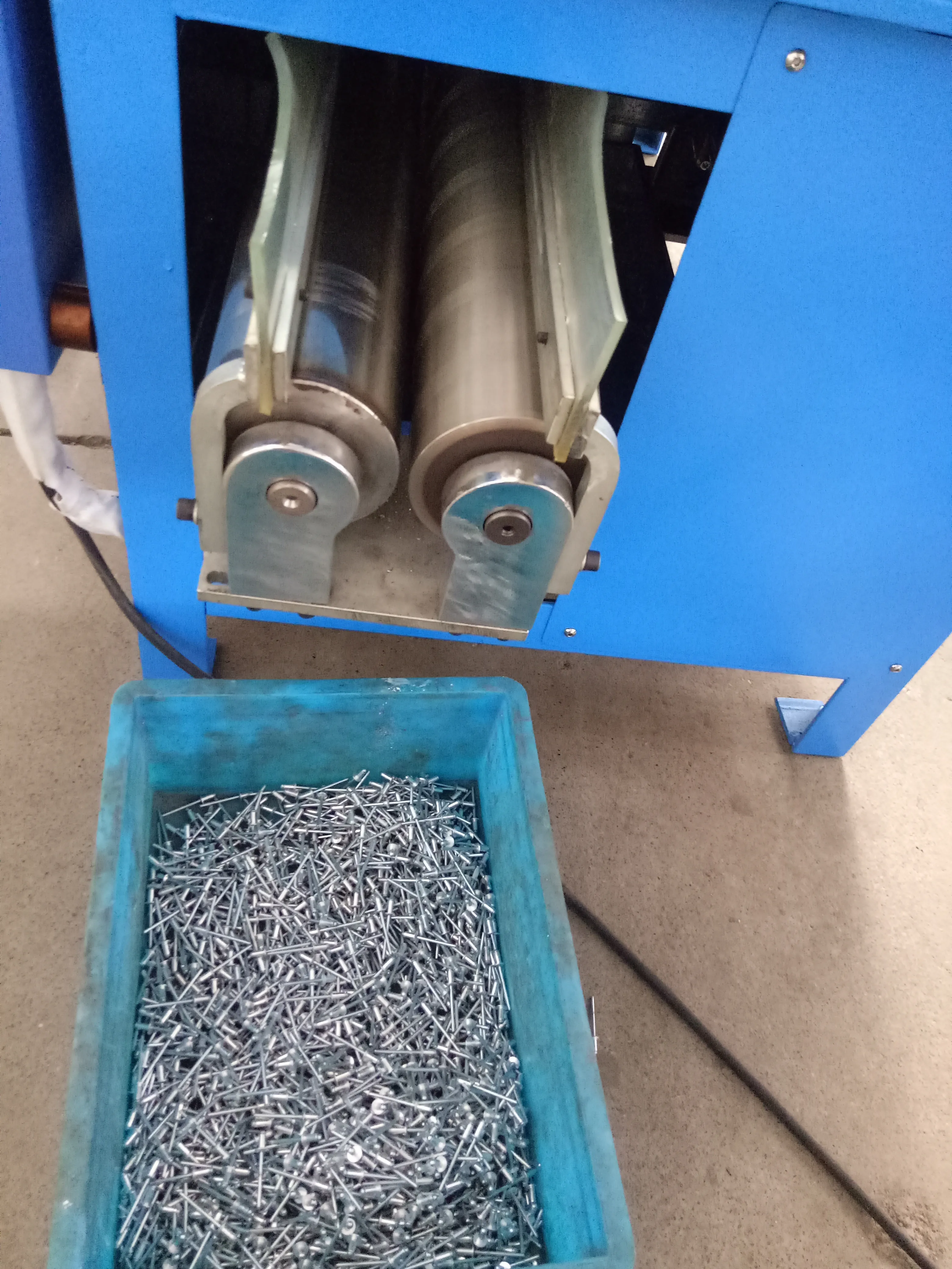 Blind Rivet Machine - Efficient Assembly Solutions