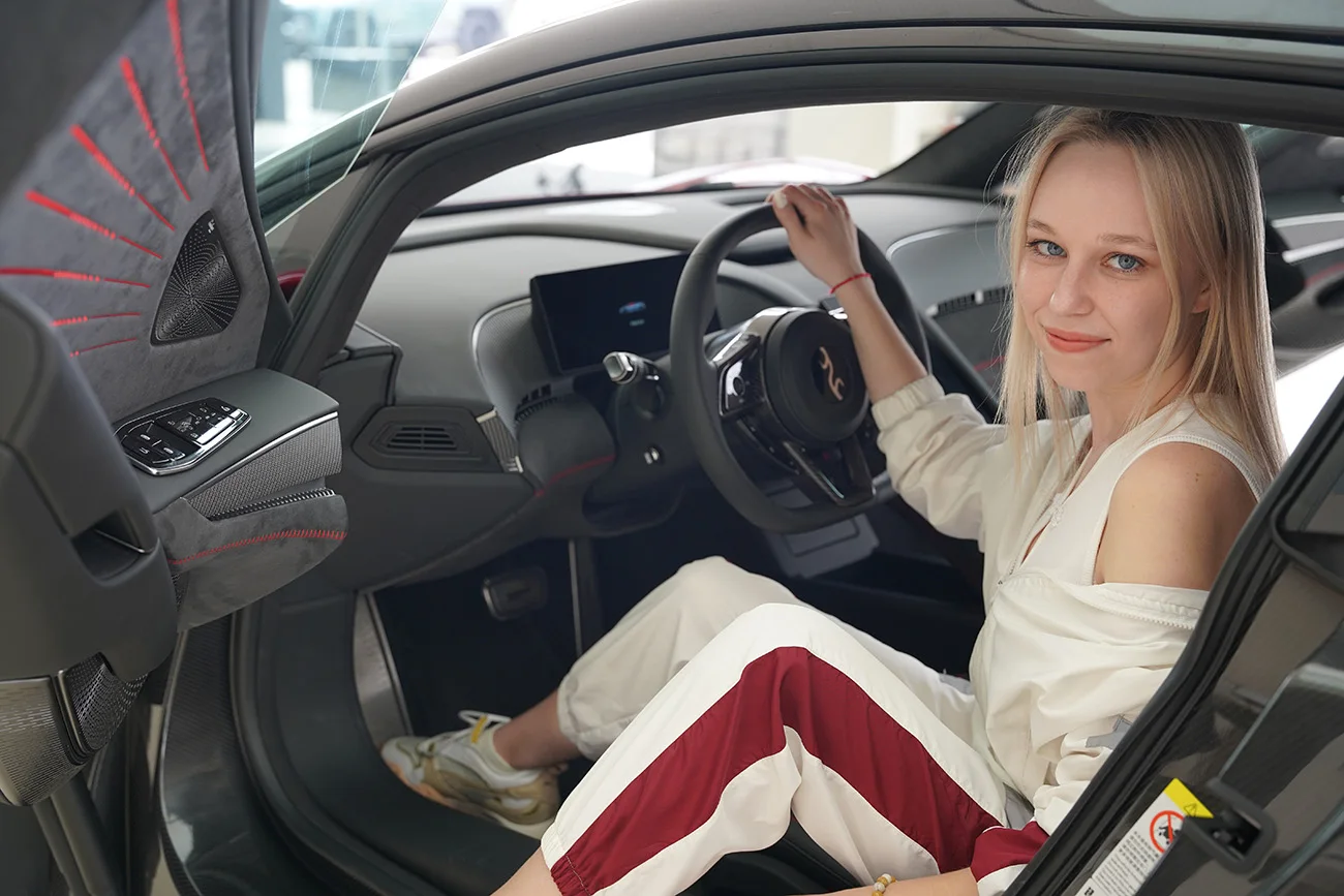 China New Ev Cars Byd Pure Electric Supercar Yangwang U9 Prepayment Hot ...