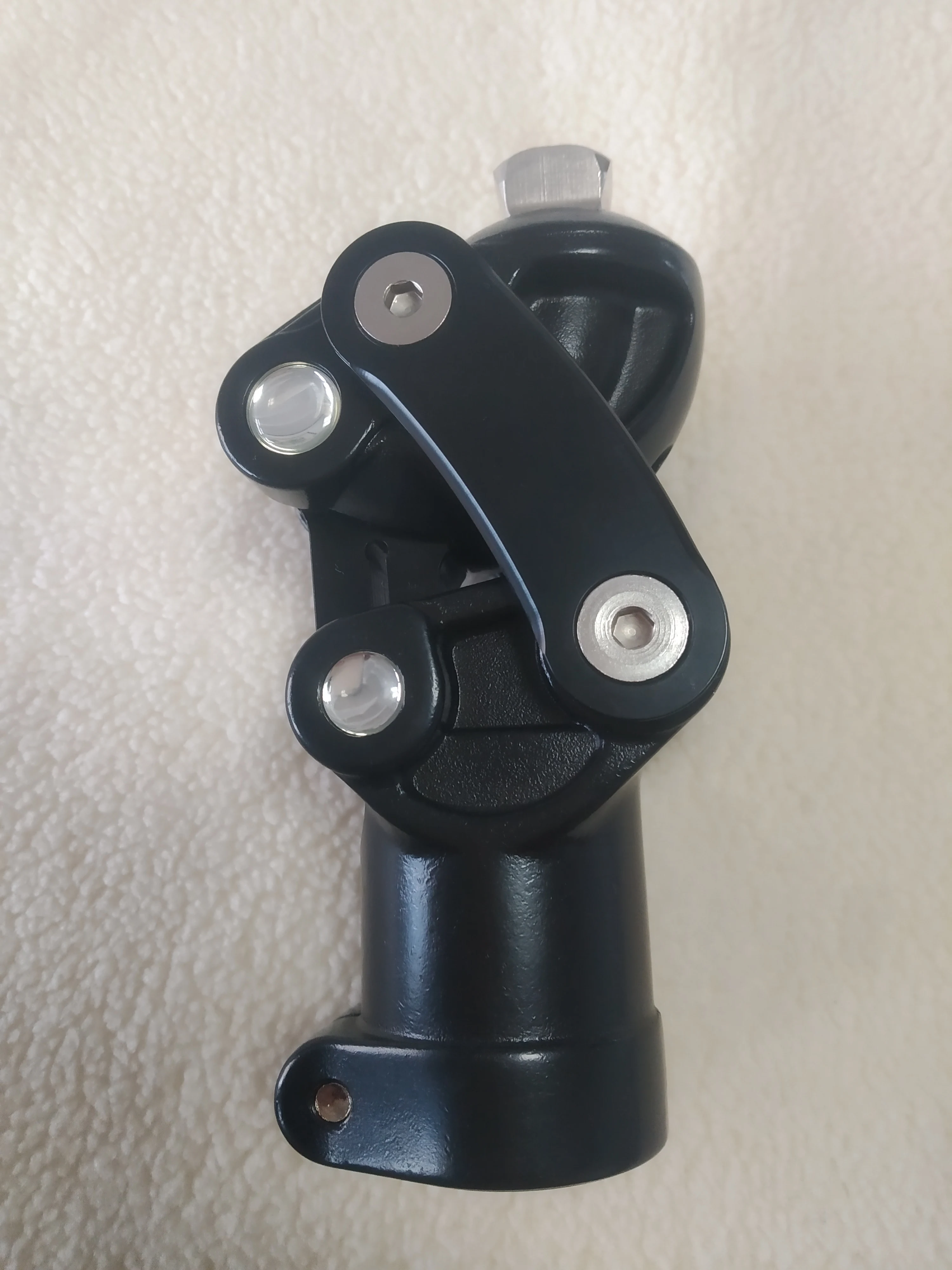 Polycentric Prosthetic Knee Joint - Hydraulic & Manual-lock
