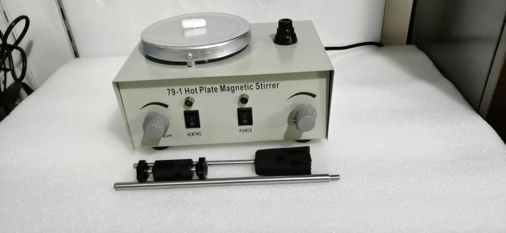 Laboratory Temperature and Voltage Regulation Type Hot Plate Magnetic ...